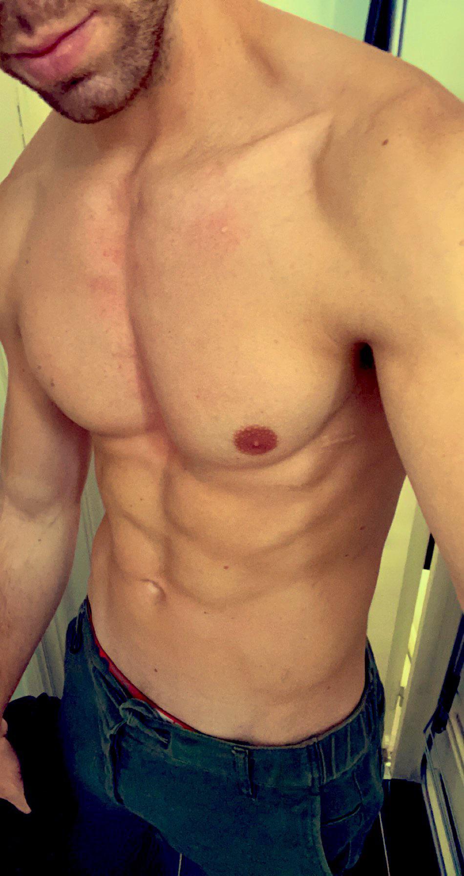 “Hot pecs” … | Scrolller