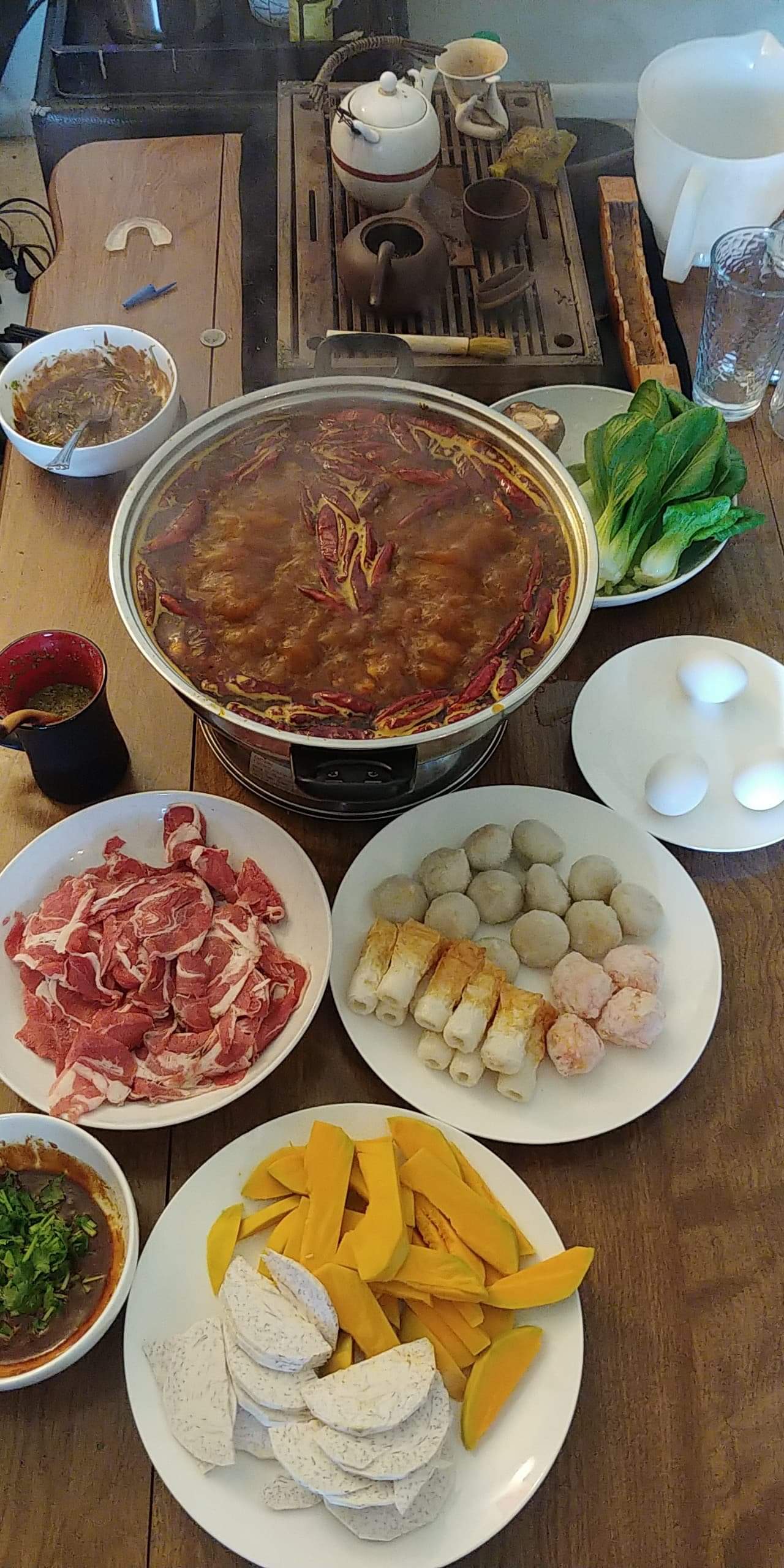 Hot pot! | Scrolller