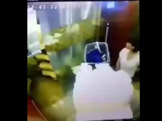 Hotel elevator fails just as a cleaning lady is exiting | Scrolller