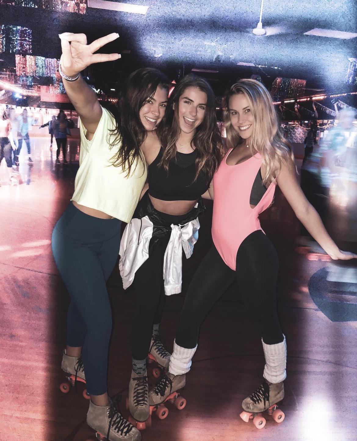 Hotness on wheels | Scrolller