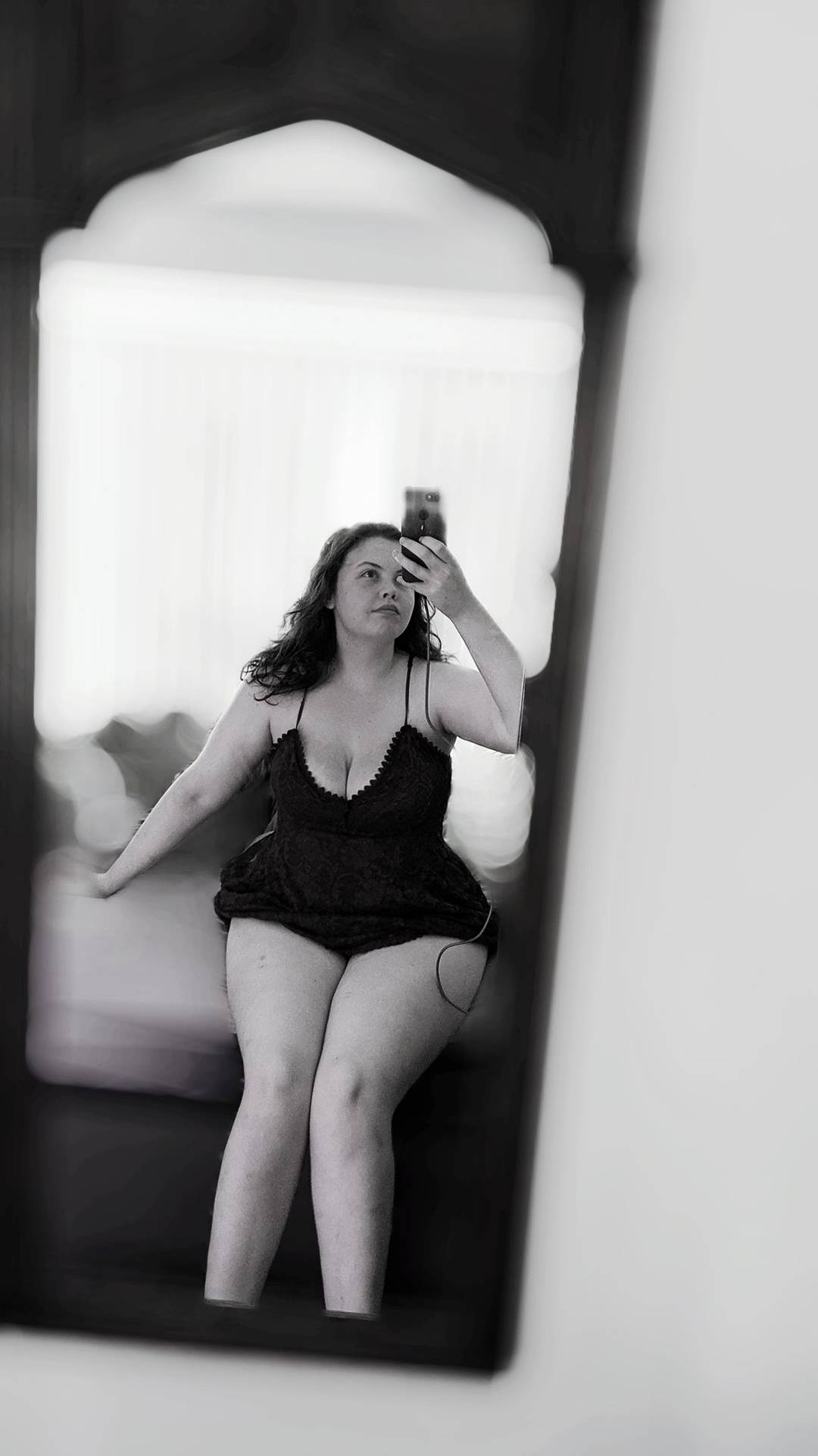 Hourglass or pear shaped? Taking a poll 😜 | Scrolller