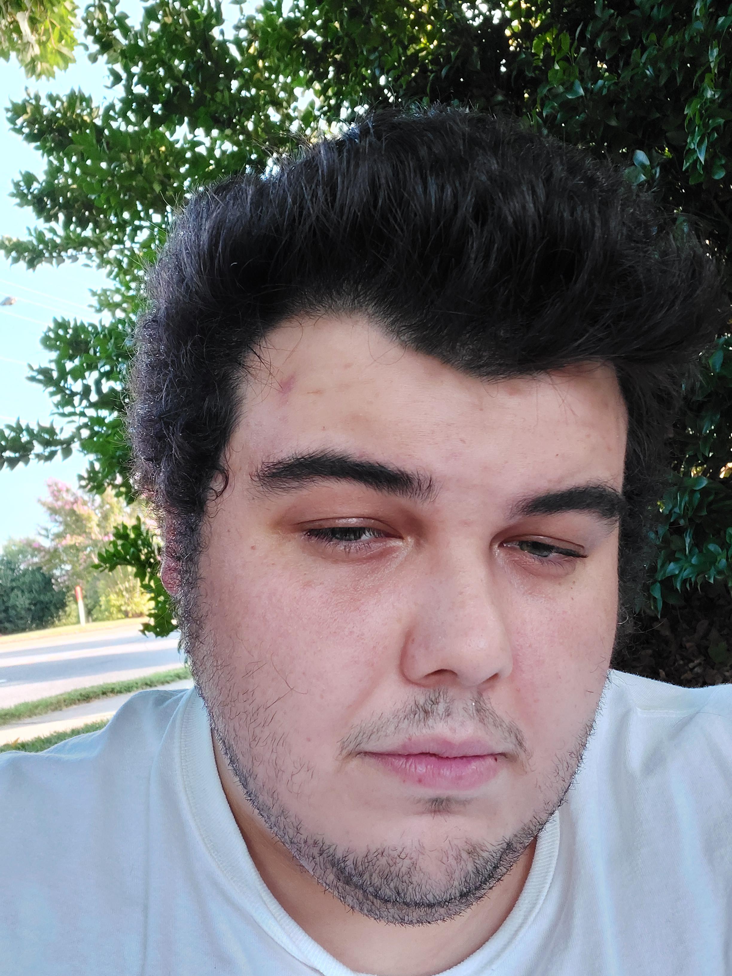 How do I look? | Scrolller