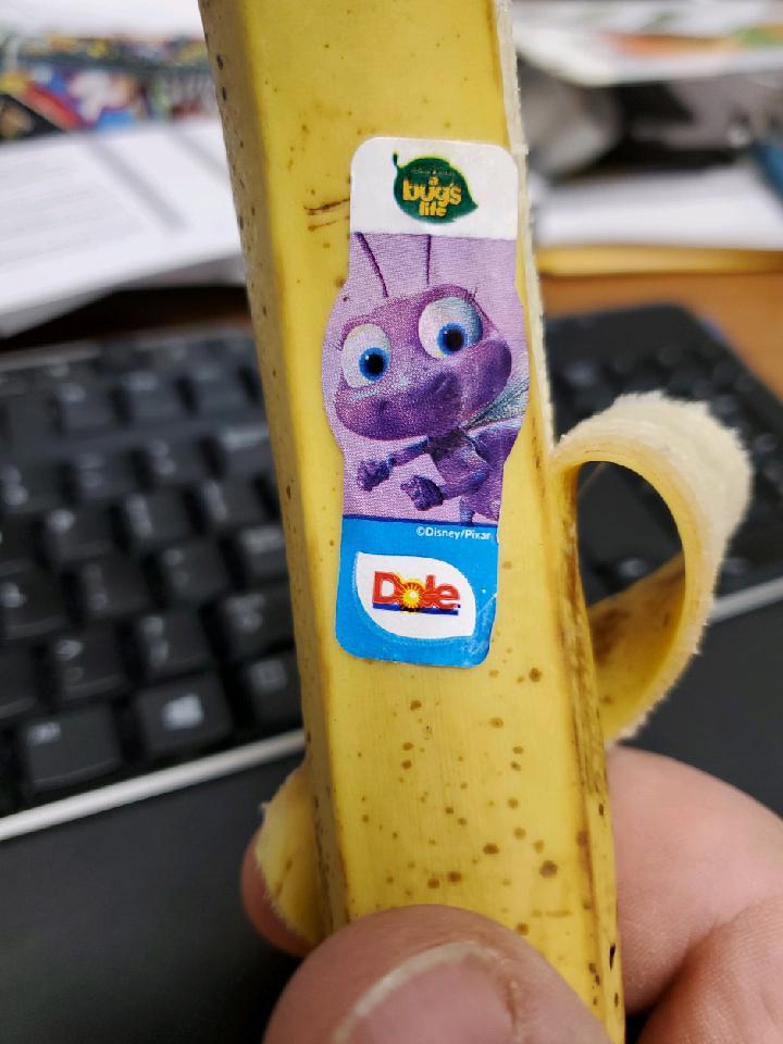 How old is this banana??? | Scrolller