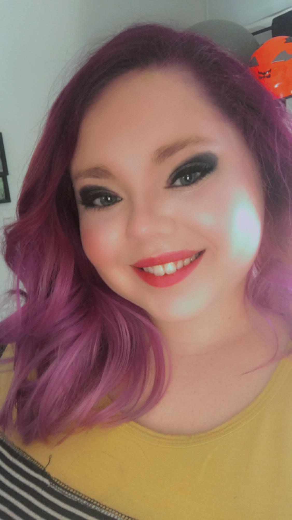 How pretty does she look? | Scrolller