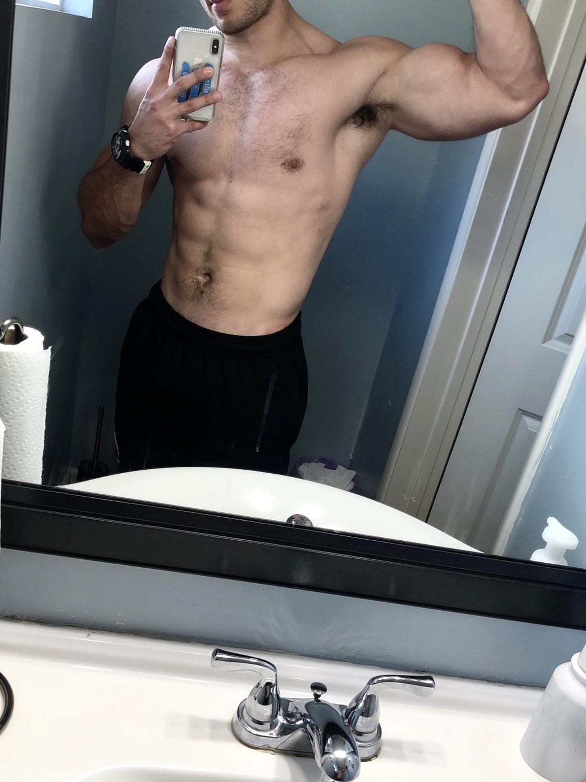 How’s the bicep looking? | Scrolller