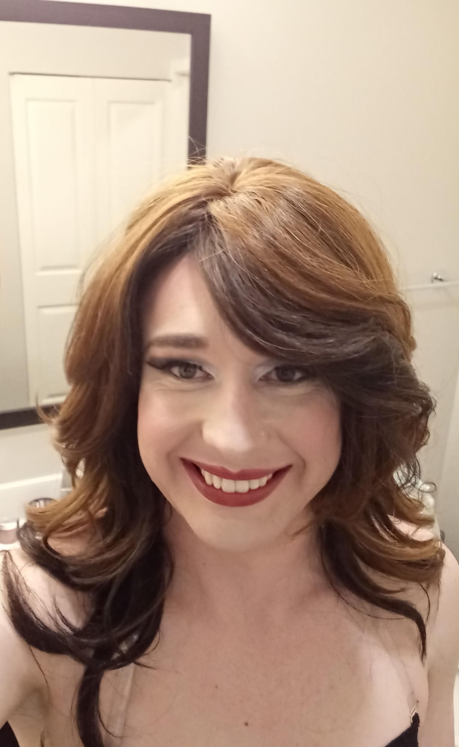 How's my contour? | Scrolller