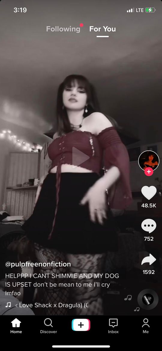 https://vm.tiktok.com/ZMJct8gek/ see through | Scrolller