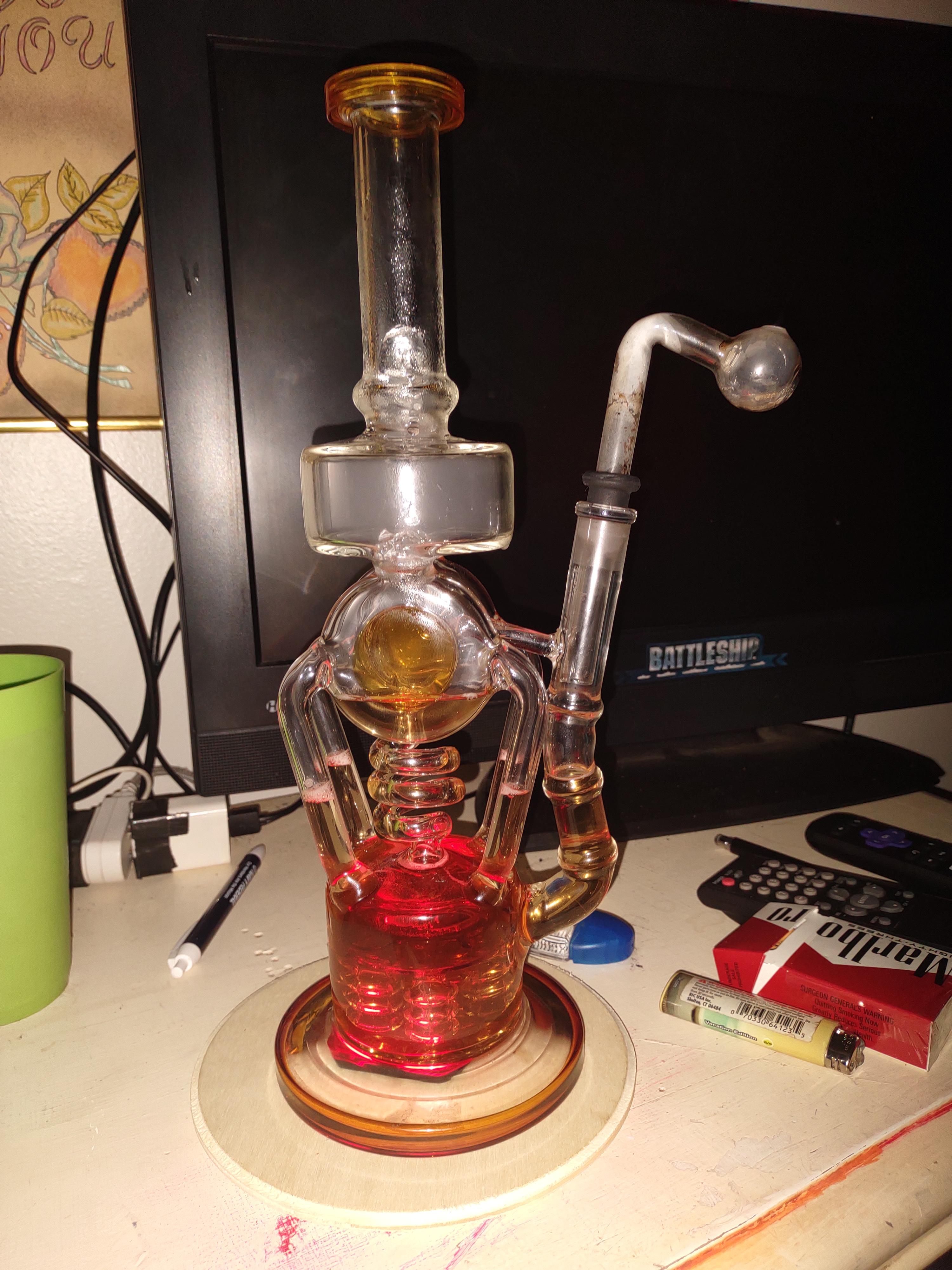 Hubbys new bday bong! | Scrolller