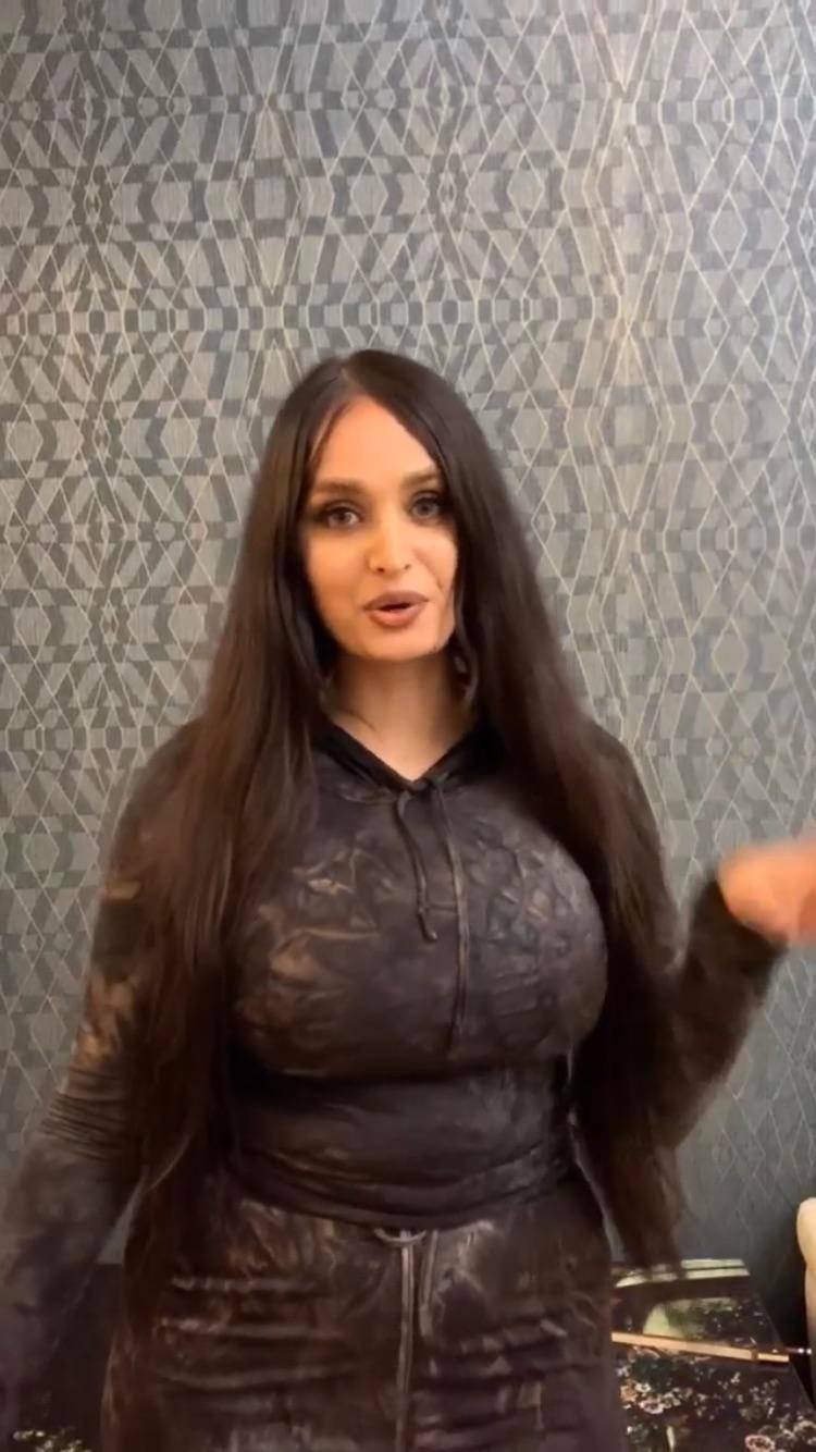 Huge melons | Scrolller