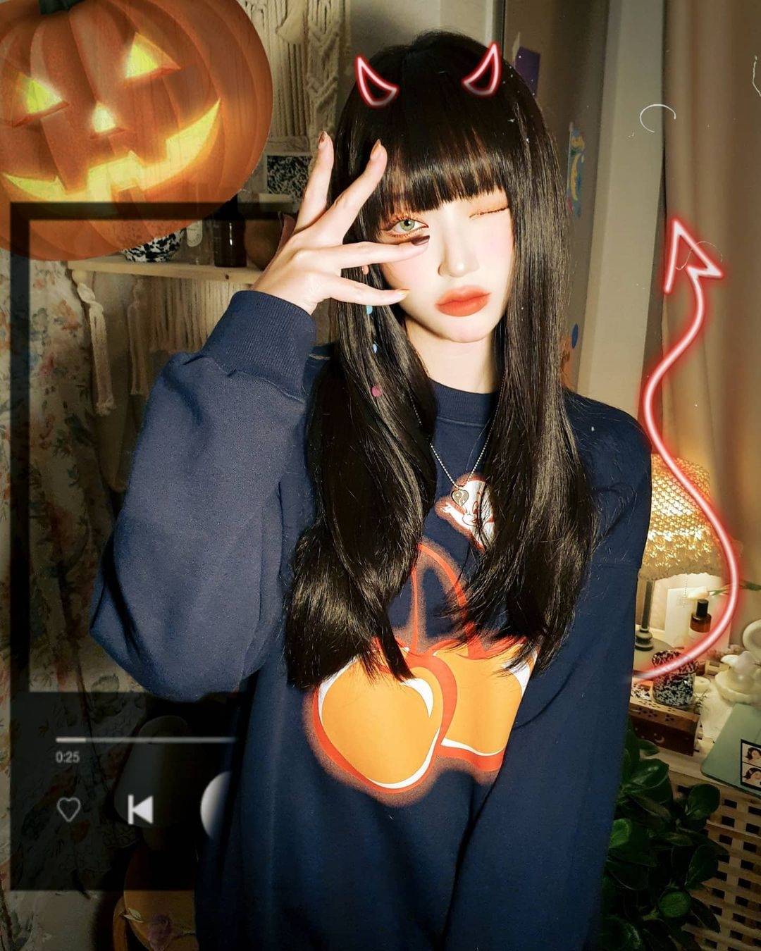 Hugmoon @dear__dear | Scrolller