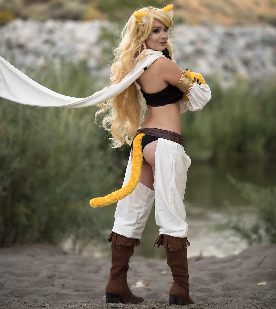 Hump Day Leone | Scrolller