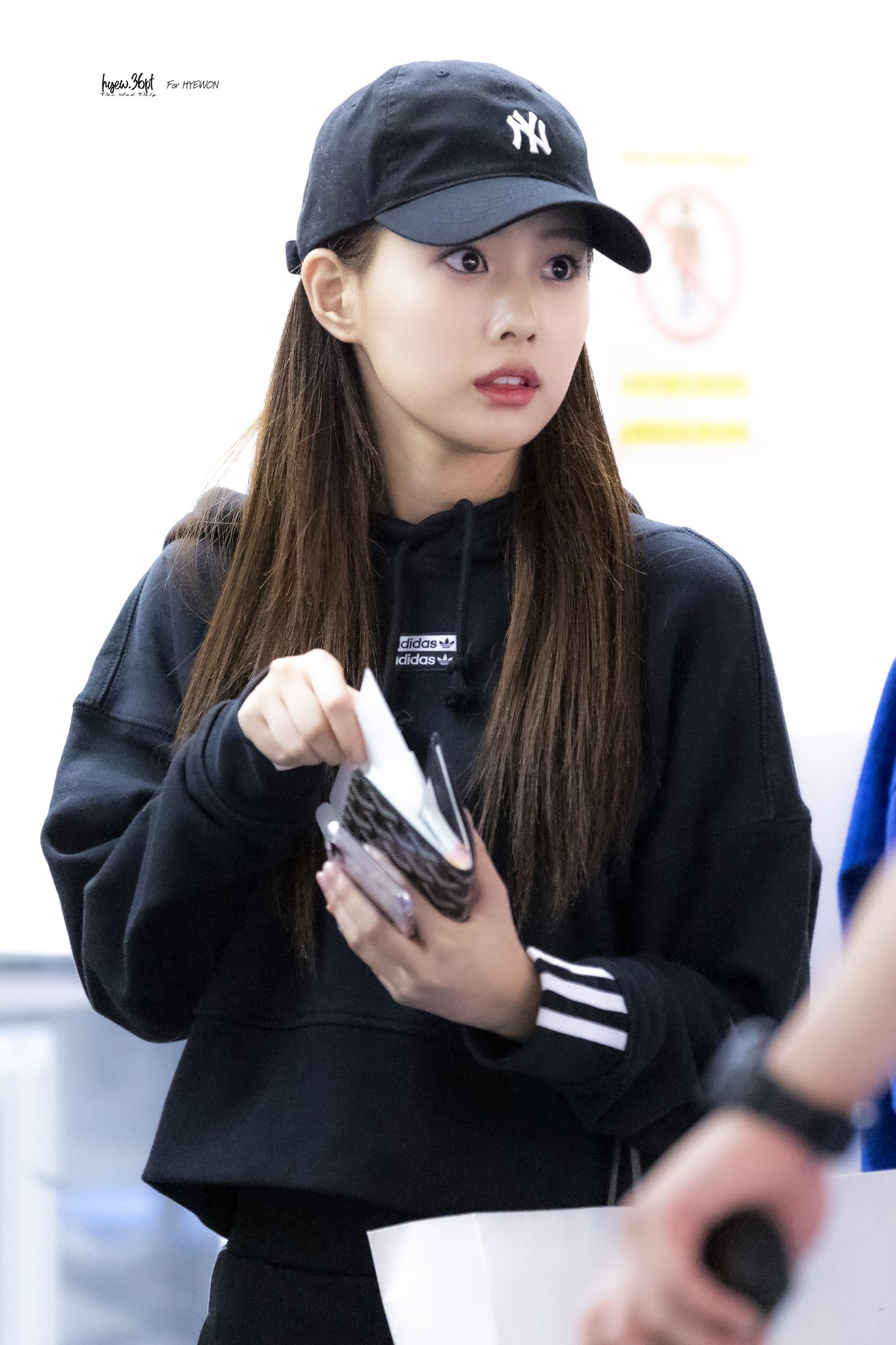 Hyewon hat | Scrolller