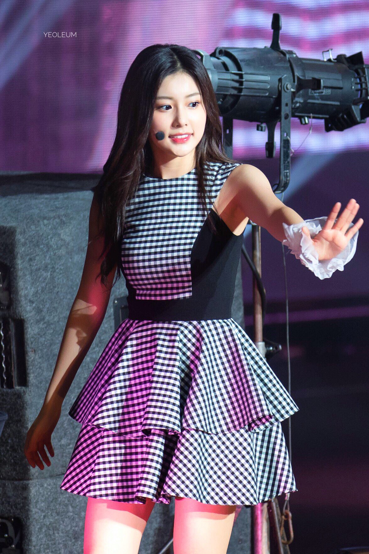 Hyewon wave | Scrolller