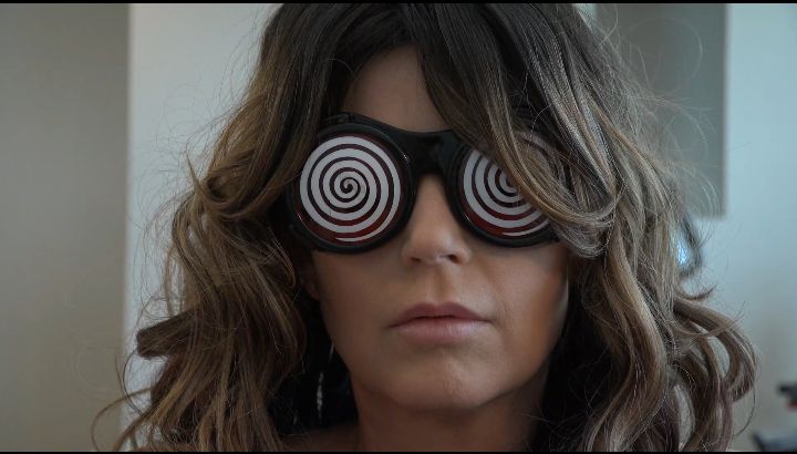 Hypno glasses | Scrolller