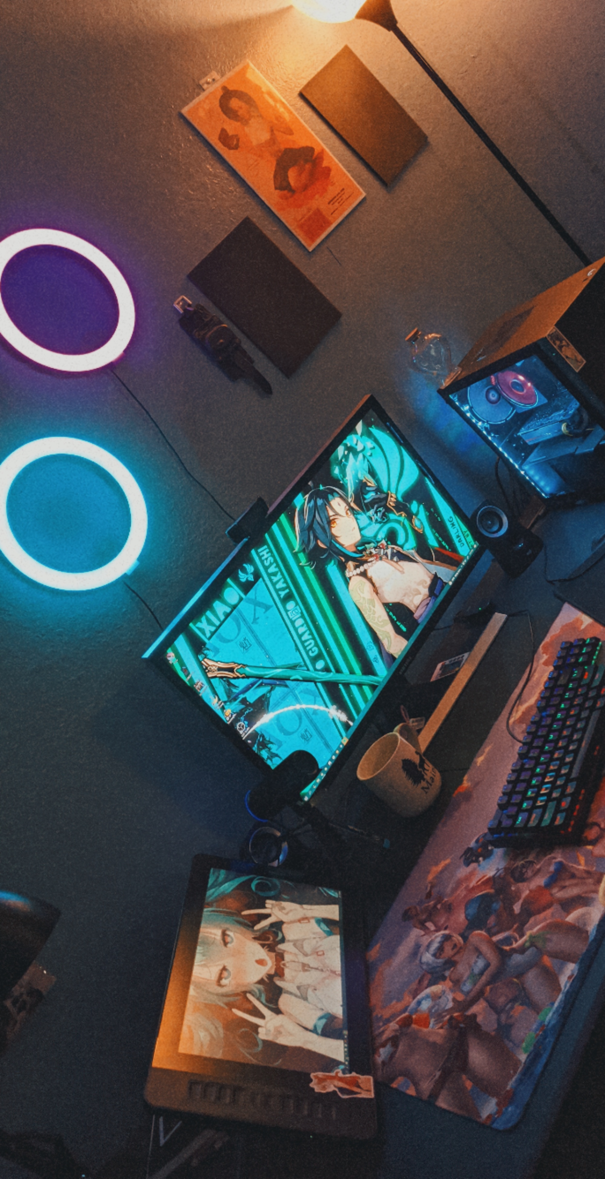 I cleaned up my desk for stream, how has your day been? Anything fun ...