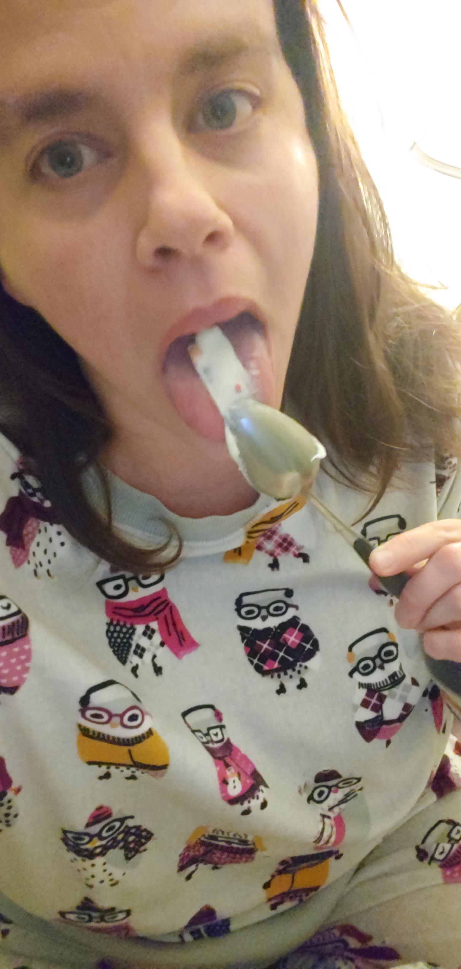 I eat frosting with a spoon. | Scrolller