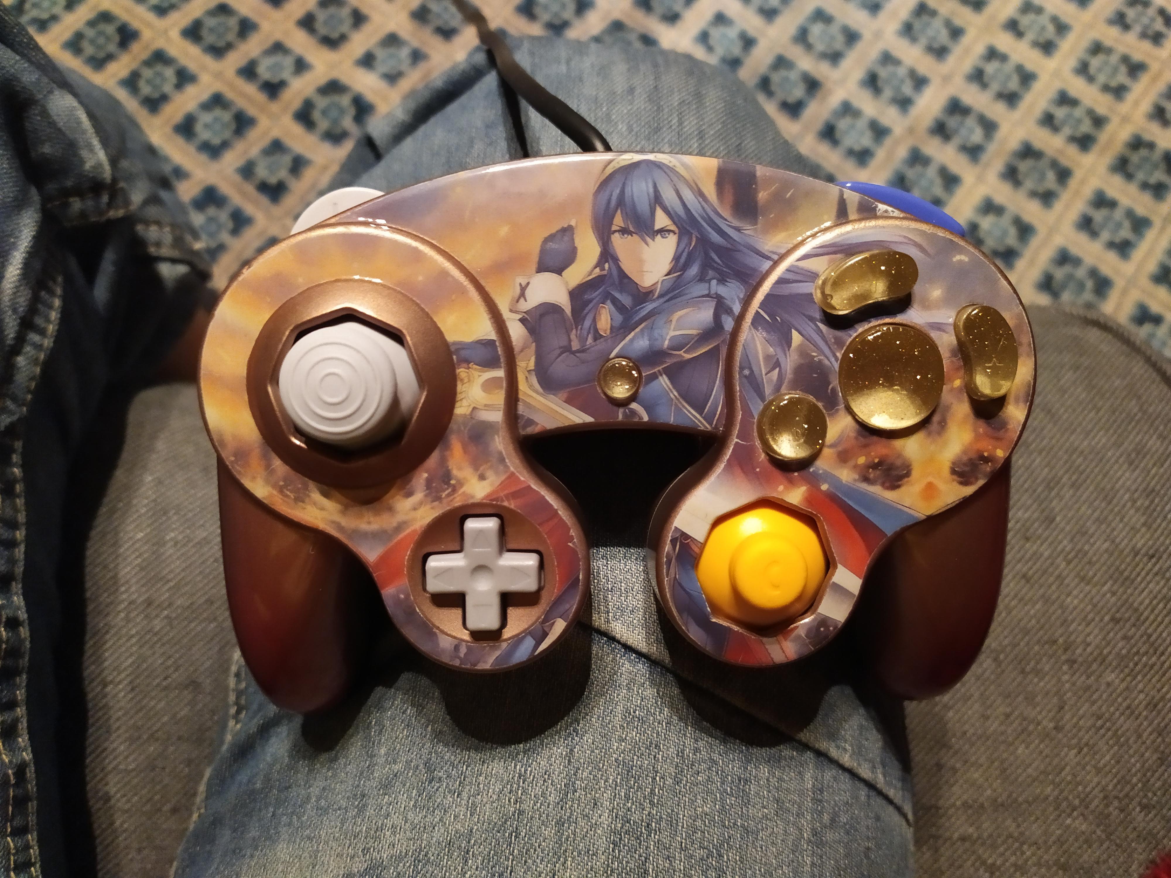 I finally got my custom controller, however...(source : foxpadcustoms.com) | Scrolller
