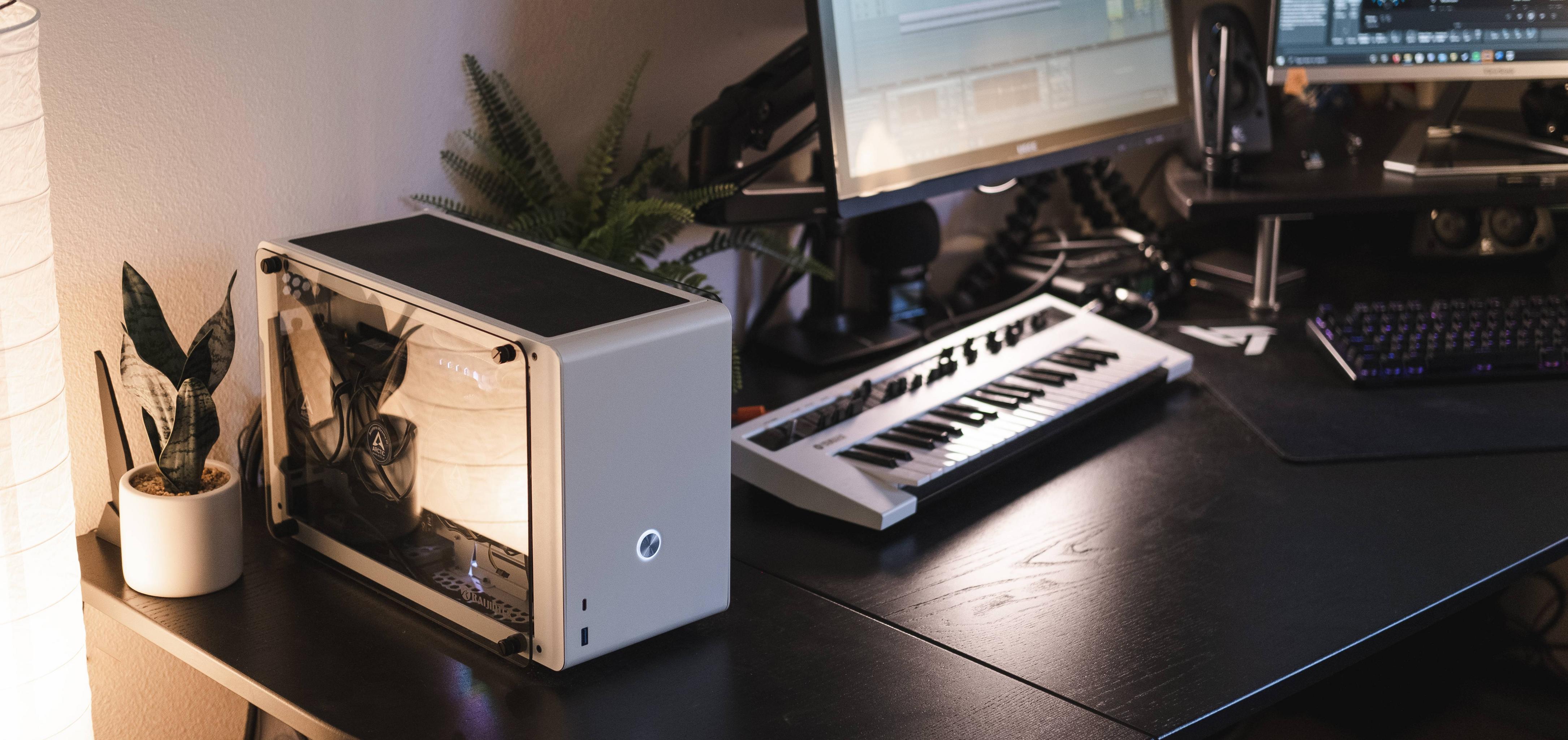 I finished my SFF build | Scrolller