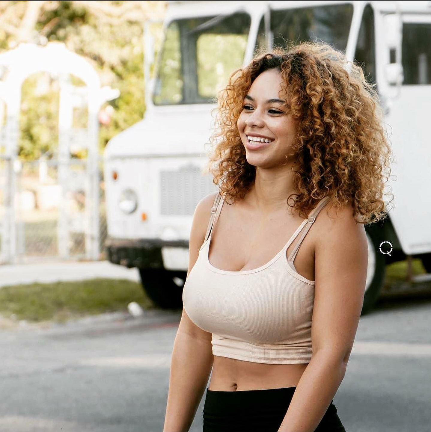 I forgot she had that thing on her tooth | Scrolller