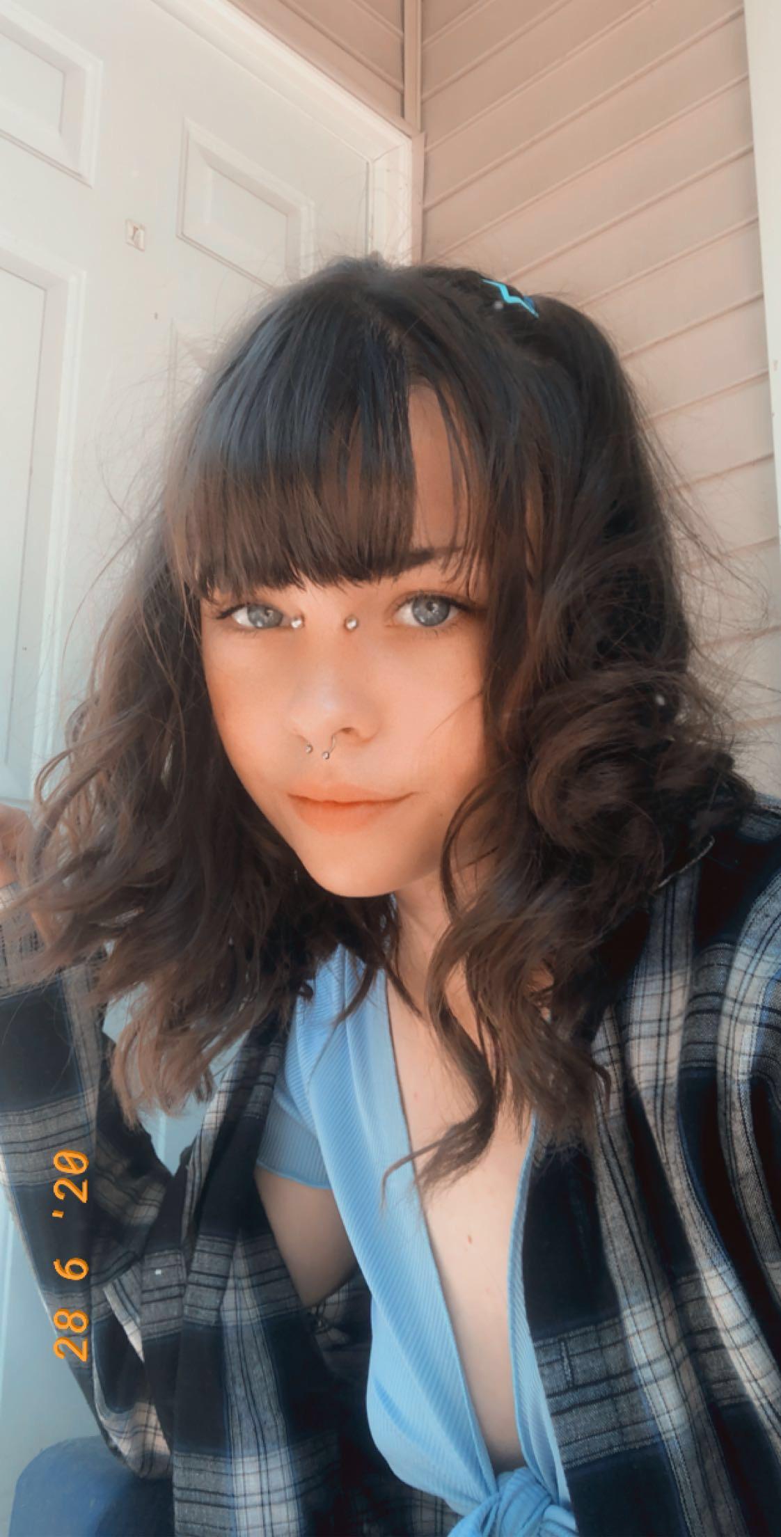 I got my bridge piercing!! | Scrolller