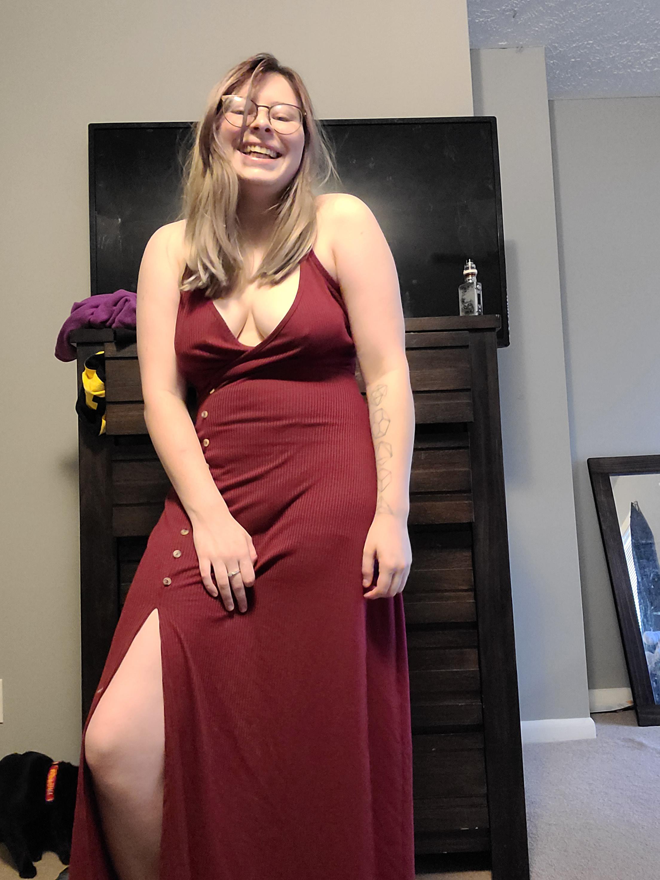 I have been so busy today, so here is a throwback to a self-timer selfie I took a few weeks ago ...