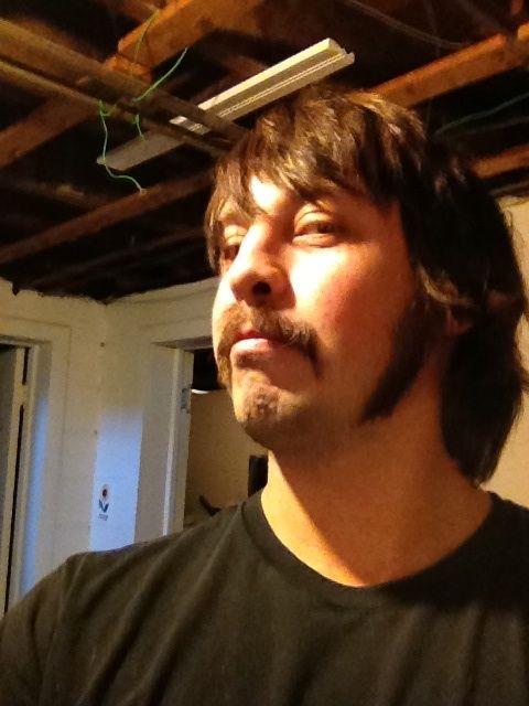 I hear I look like Dave Grohl on a regular basis... | Scrolller