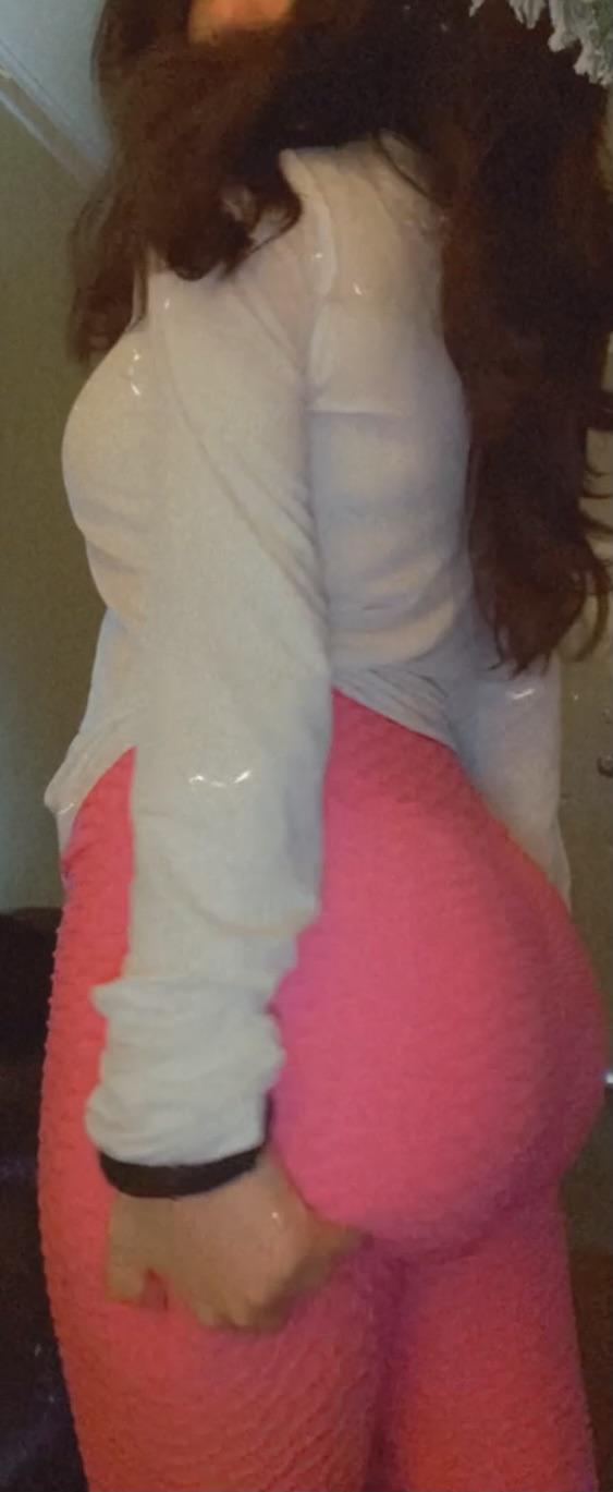 Onlyfans link below 🍑 | Scrolller