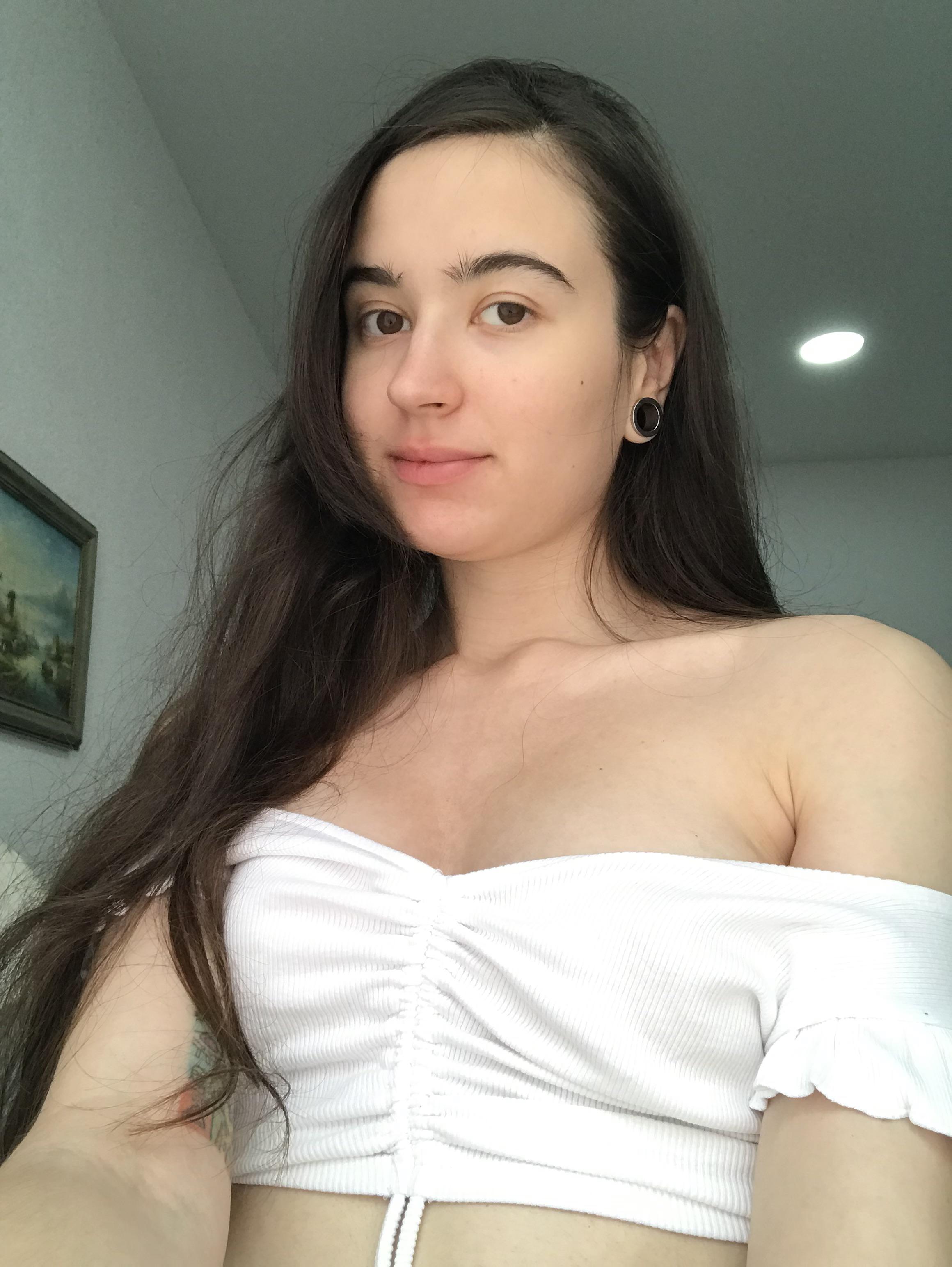 I like to wear no make up. Just think it’s more cute | Scrolller