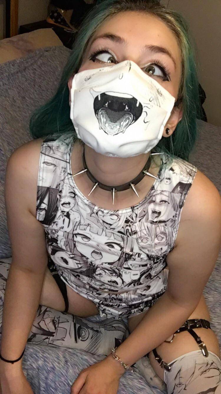 I’ll be your ahegao waifu | Scrolller