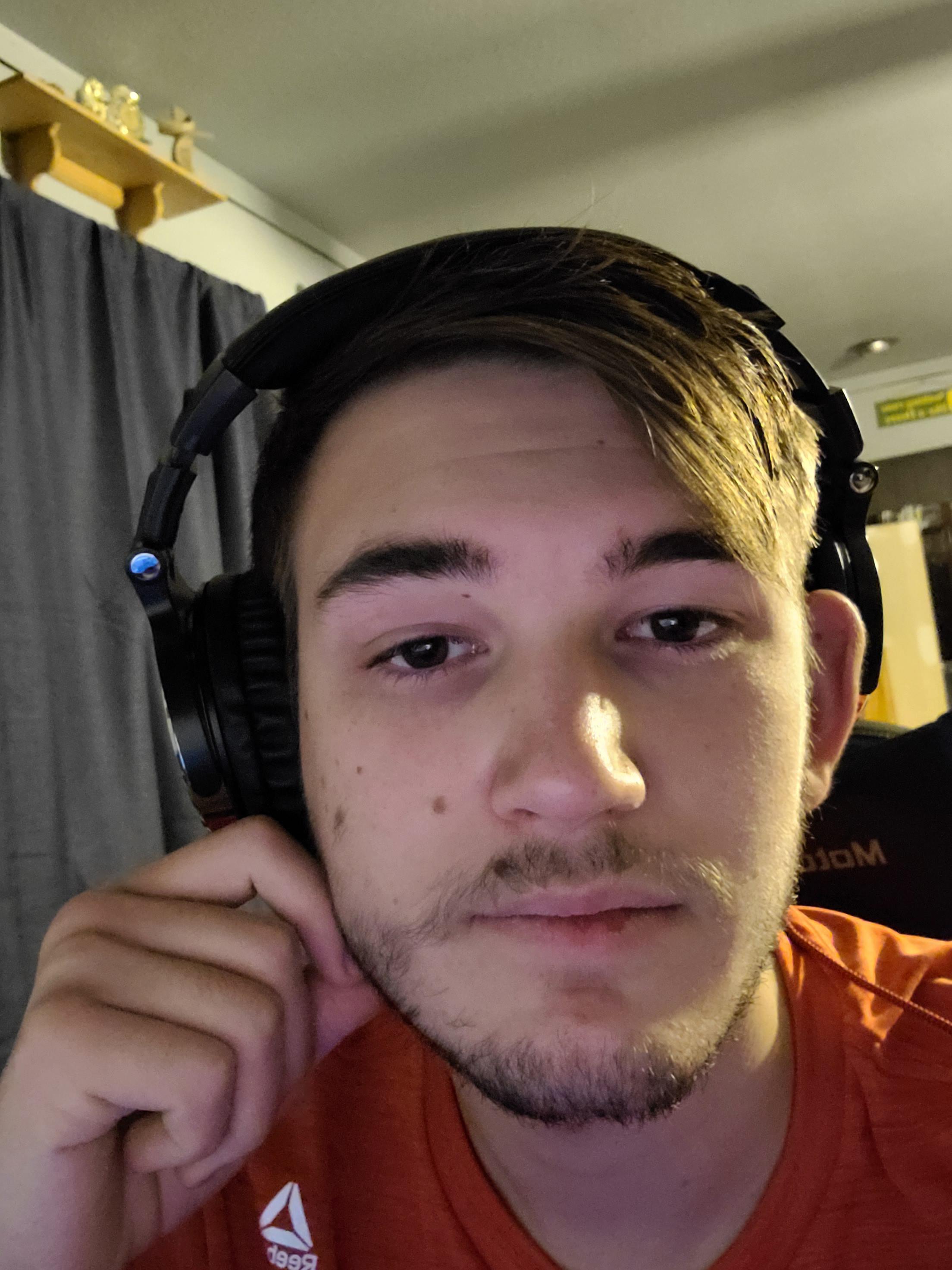 I look pale | Scrolller