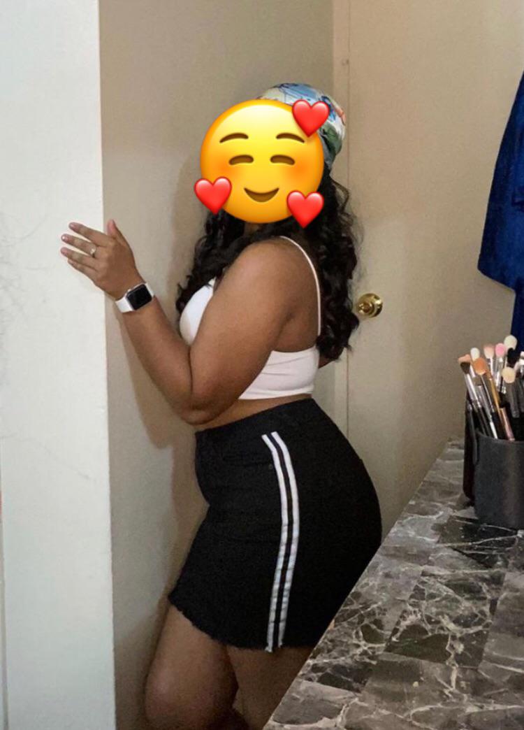 Do I look better than your girlfriend?? ☺️ | Scrolller