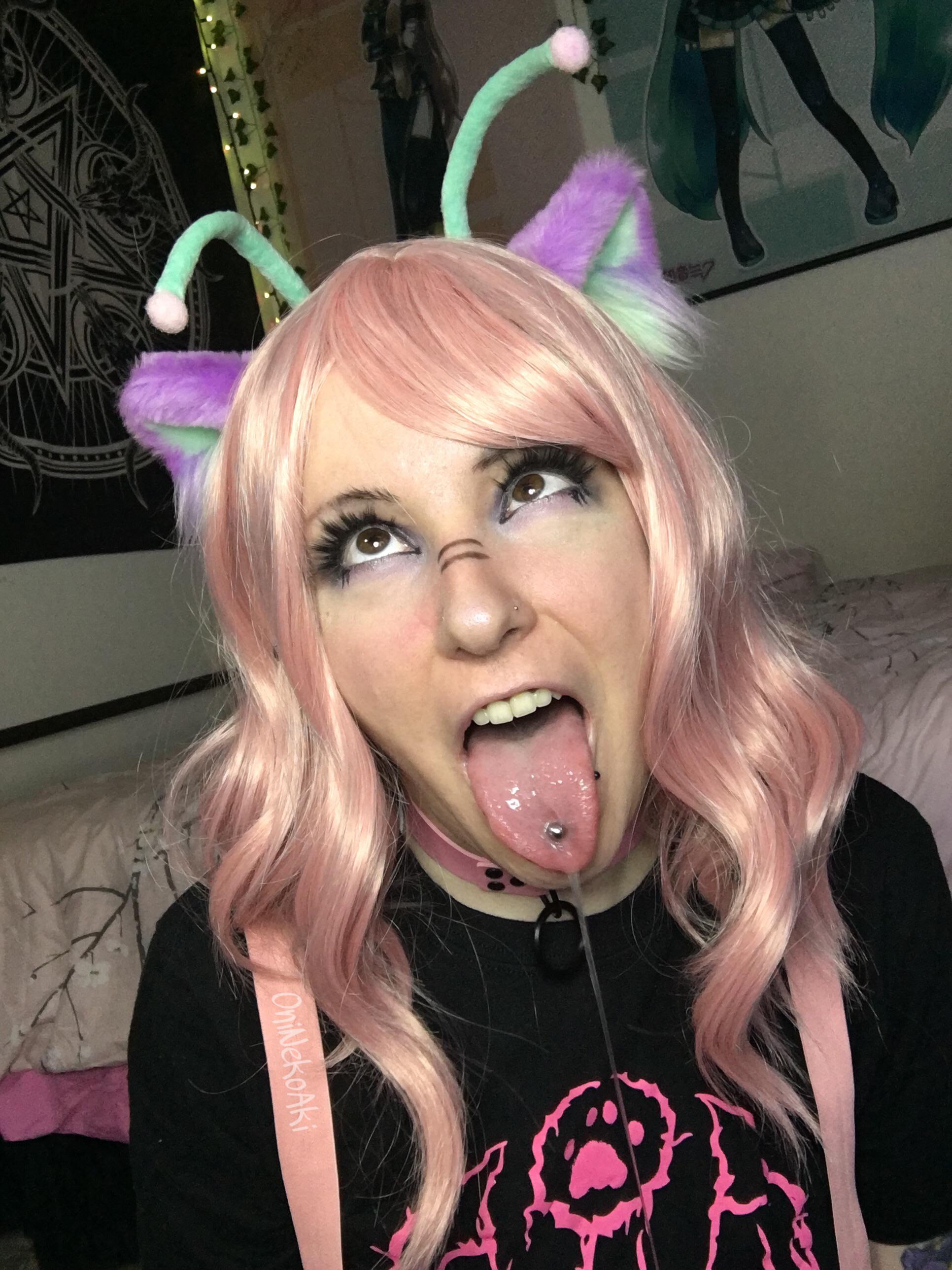 I’m new :3 hopefully my ahegao isn’t too bad | Scrolller