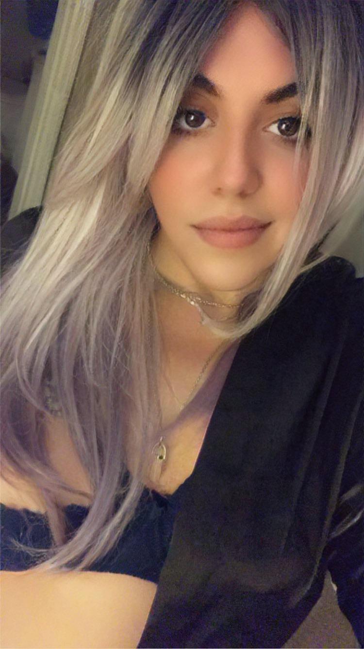 I’m trying out a new look for spooky season 💋 | Scrolller