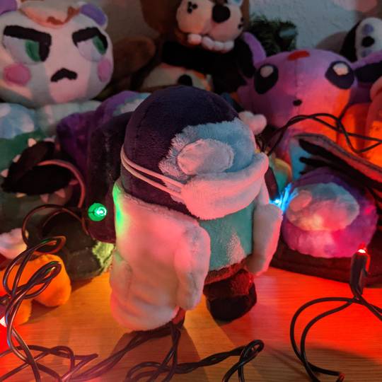 I made a doctor crewmate plushie! | Scrolller