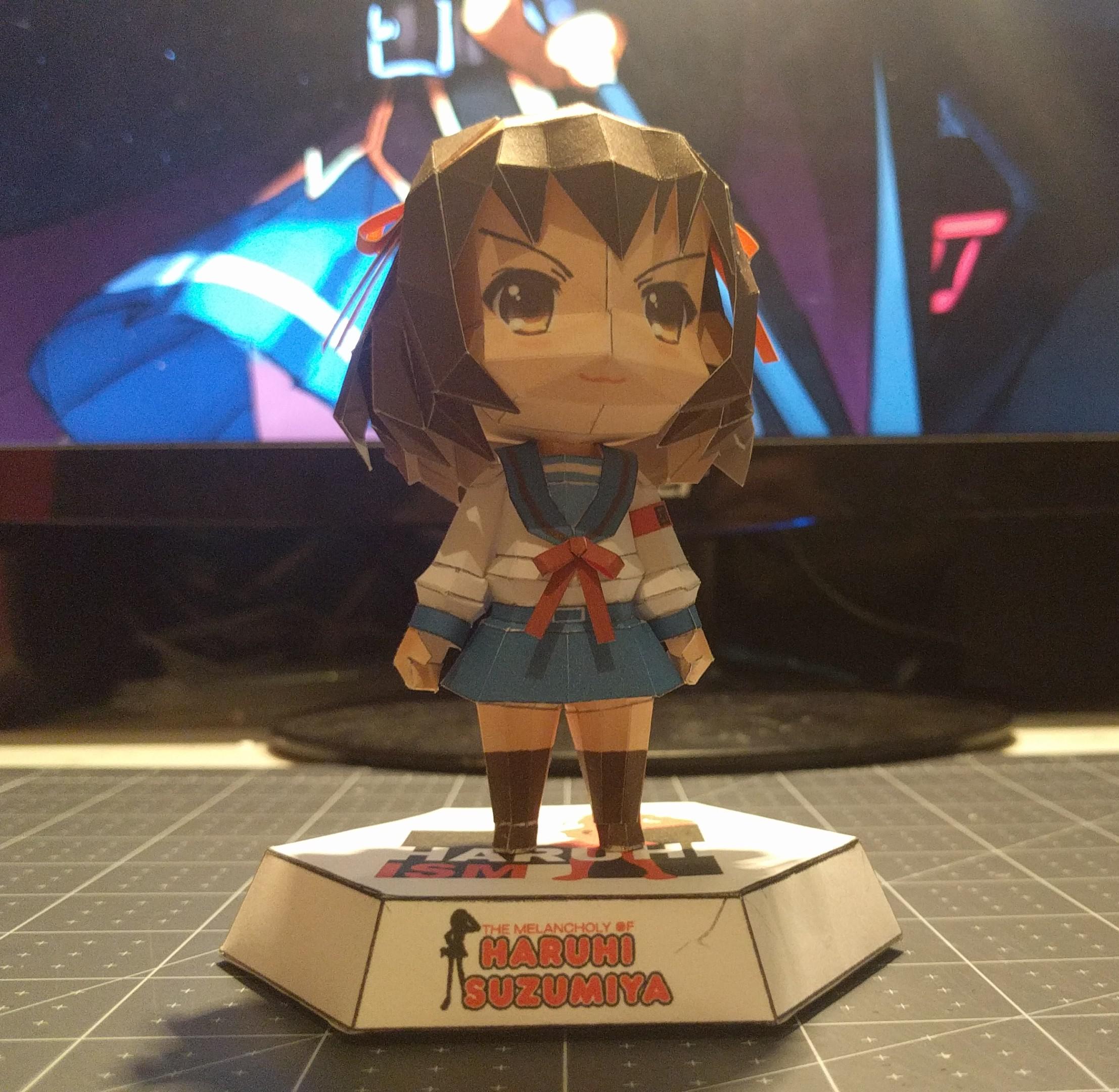 I made a little Haruhi papercraft | Scrolller