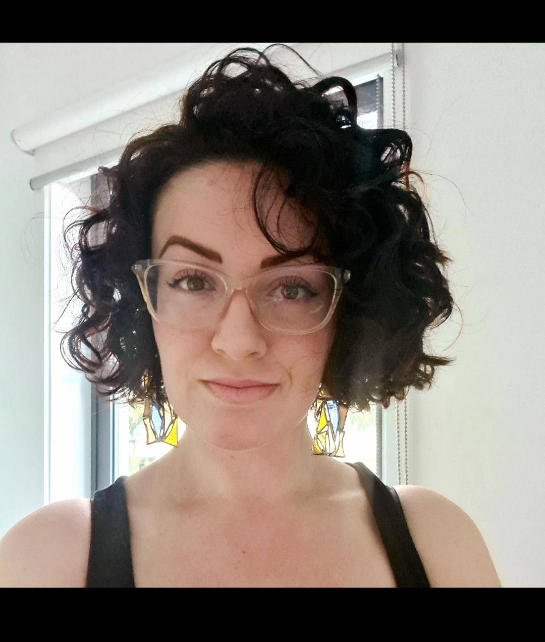 I made some earrings out of scraps. | Scrolller