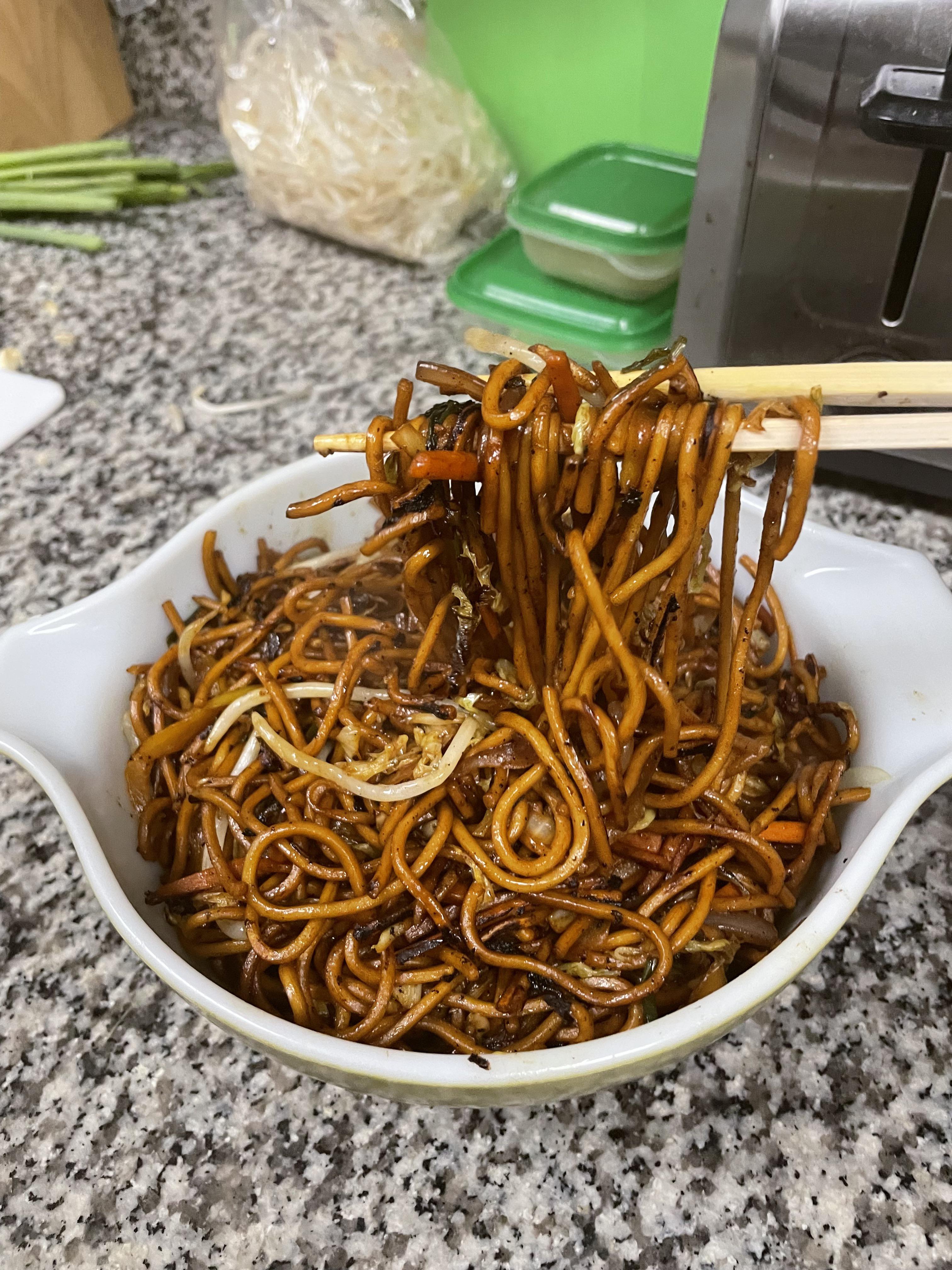 I Made Vegetable Yakisoba | Scrolller