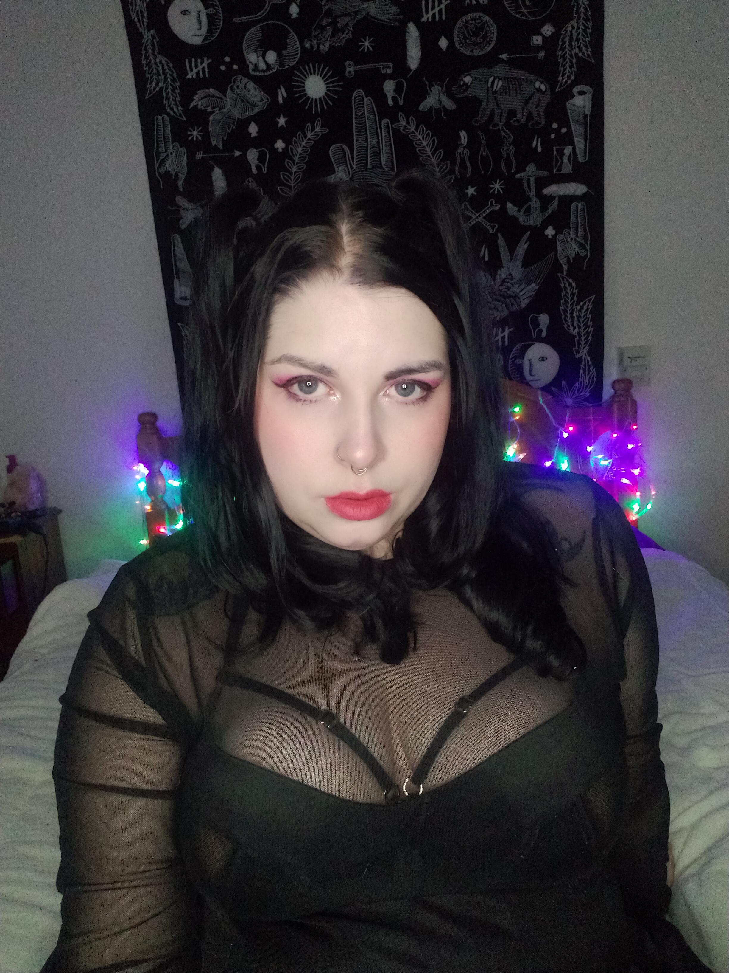 I 🖤 mesh | Scrolller