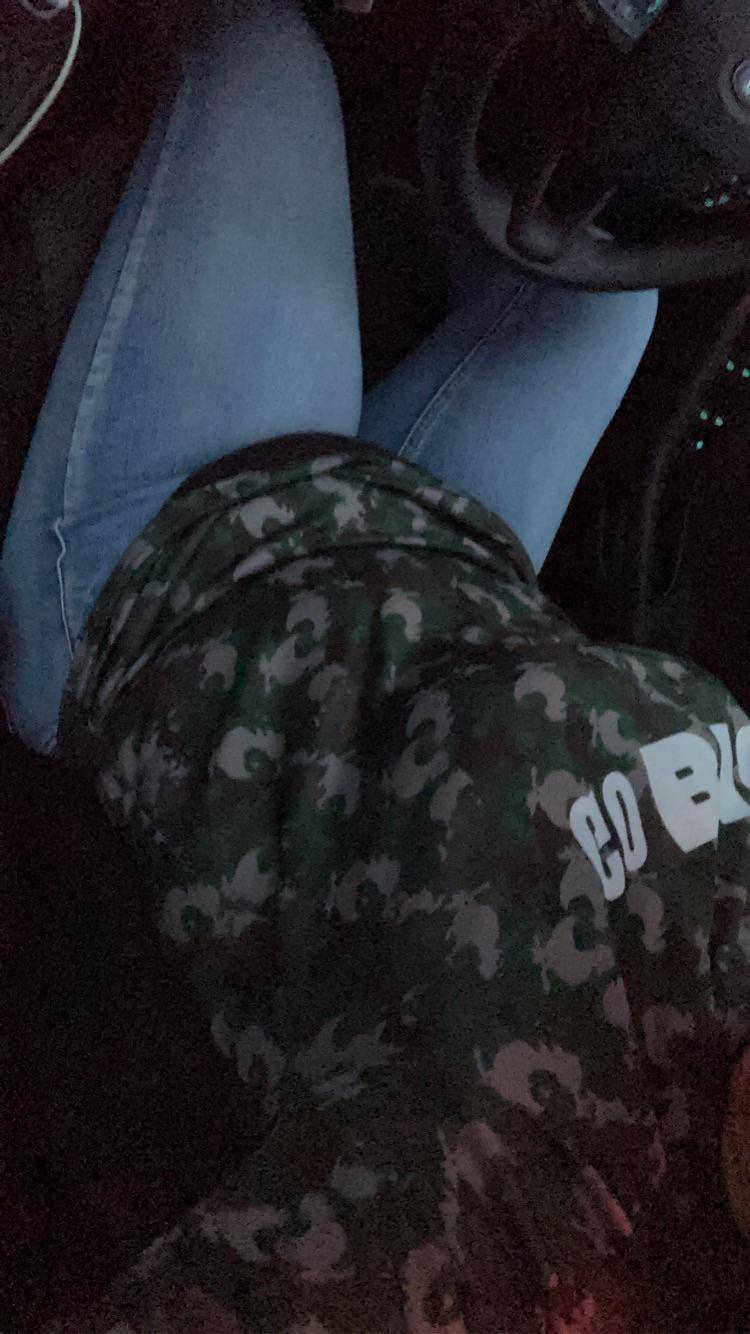 I think I look pretty good... just saying | Scrolller