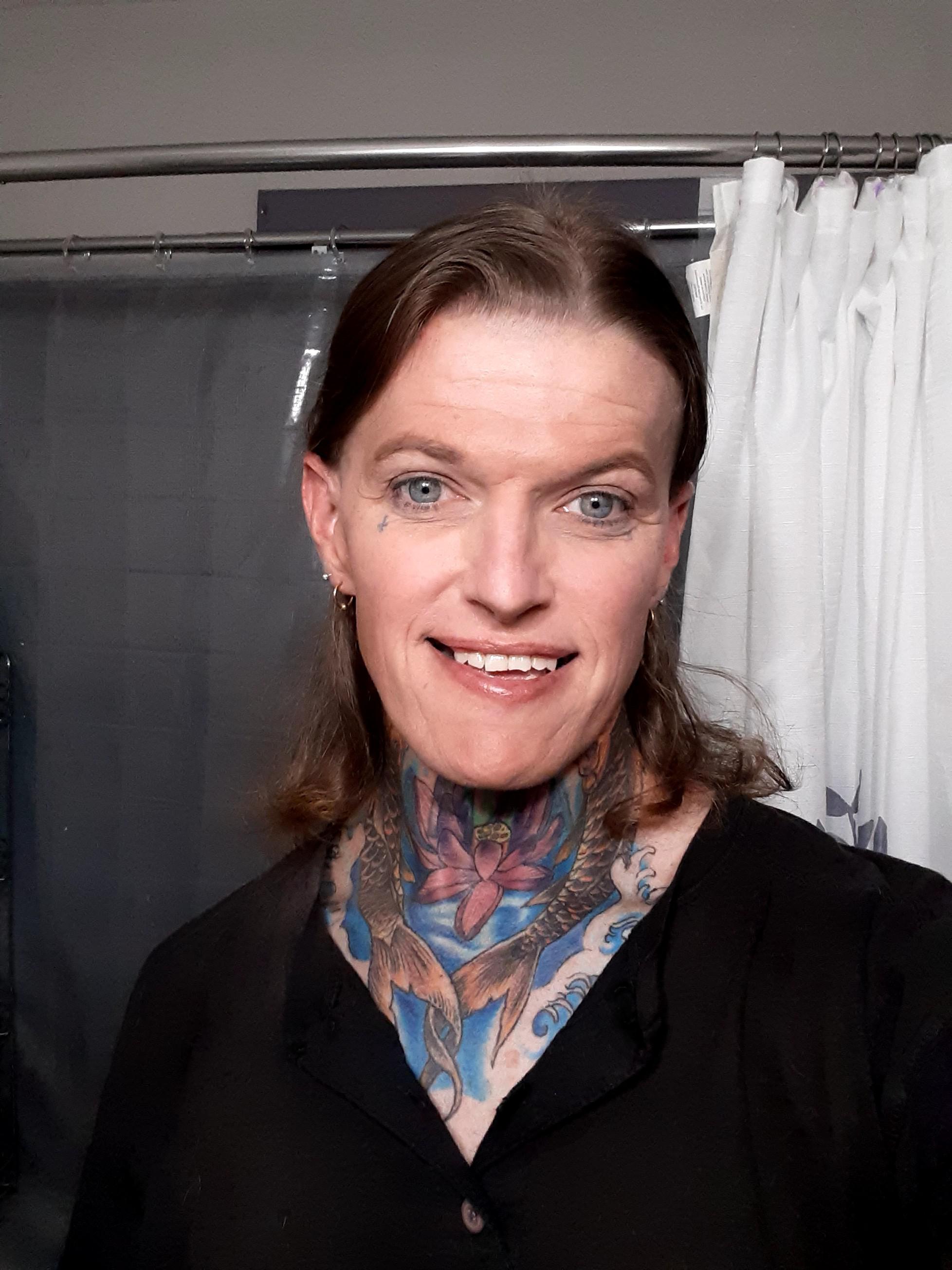 I tried some makeup for the first time, in a long time. How's it look? | Scrolller