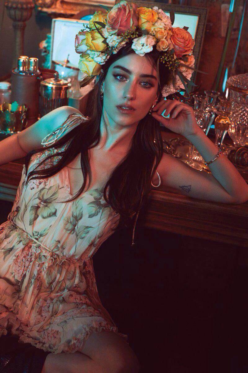 I wank to Hazal Kaya all the time | Scrolller