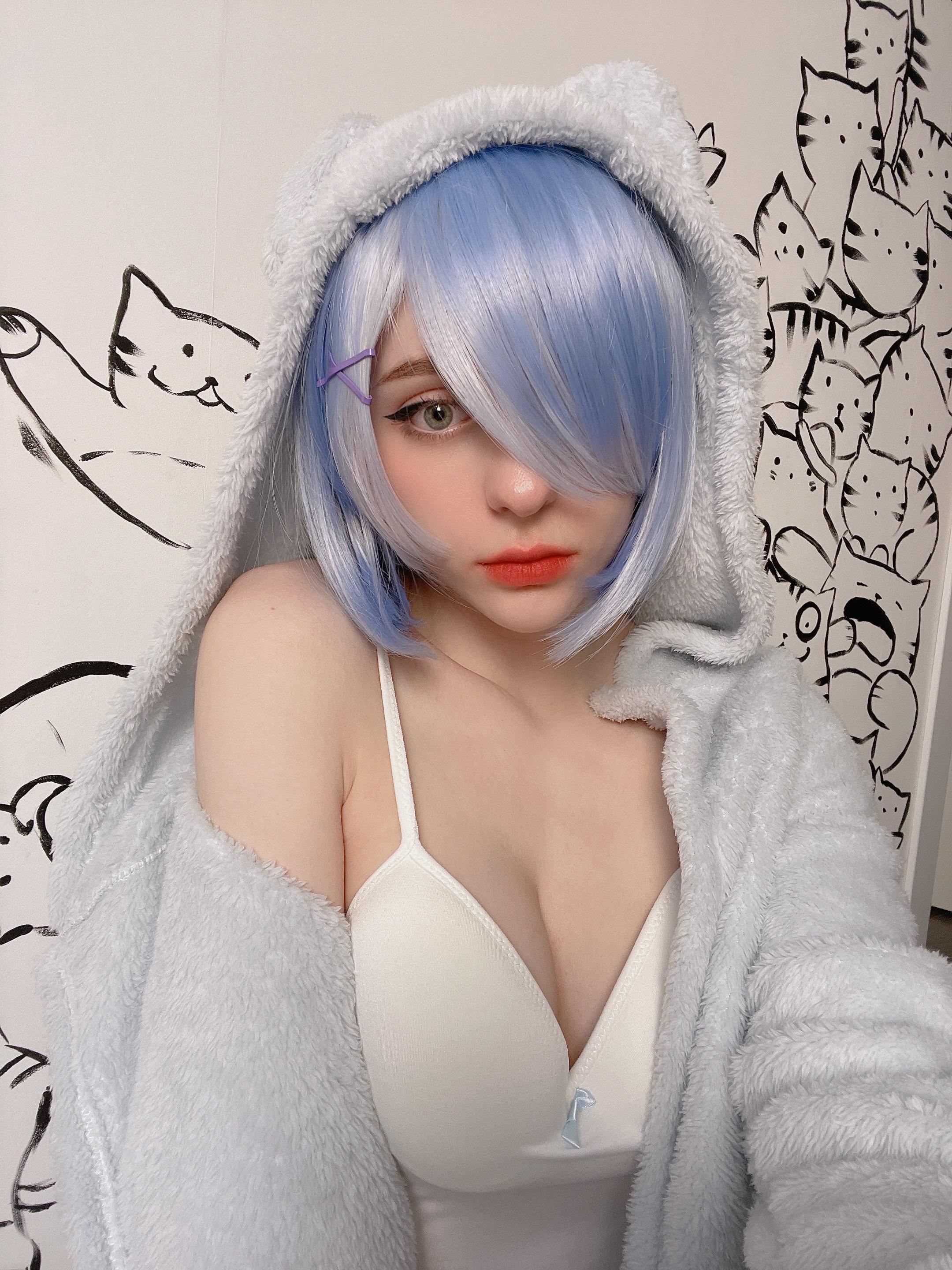 Bluehair cute [OC] | Scrolller