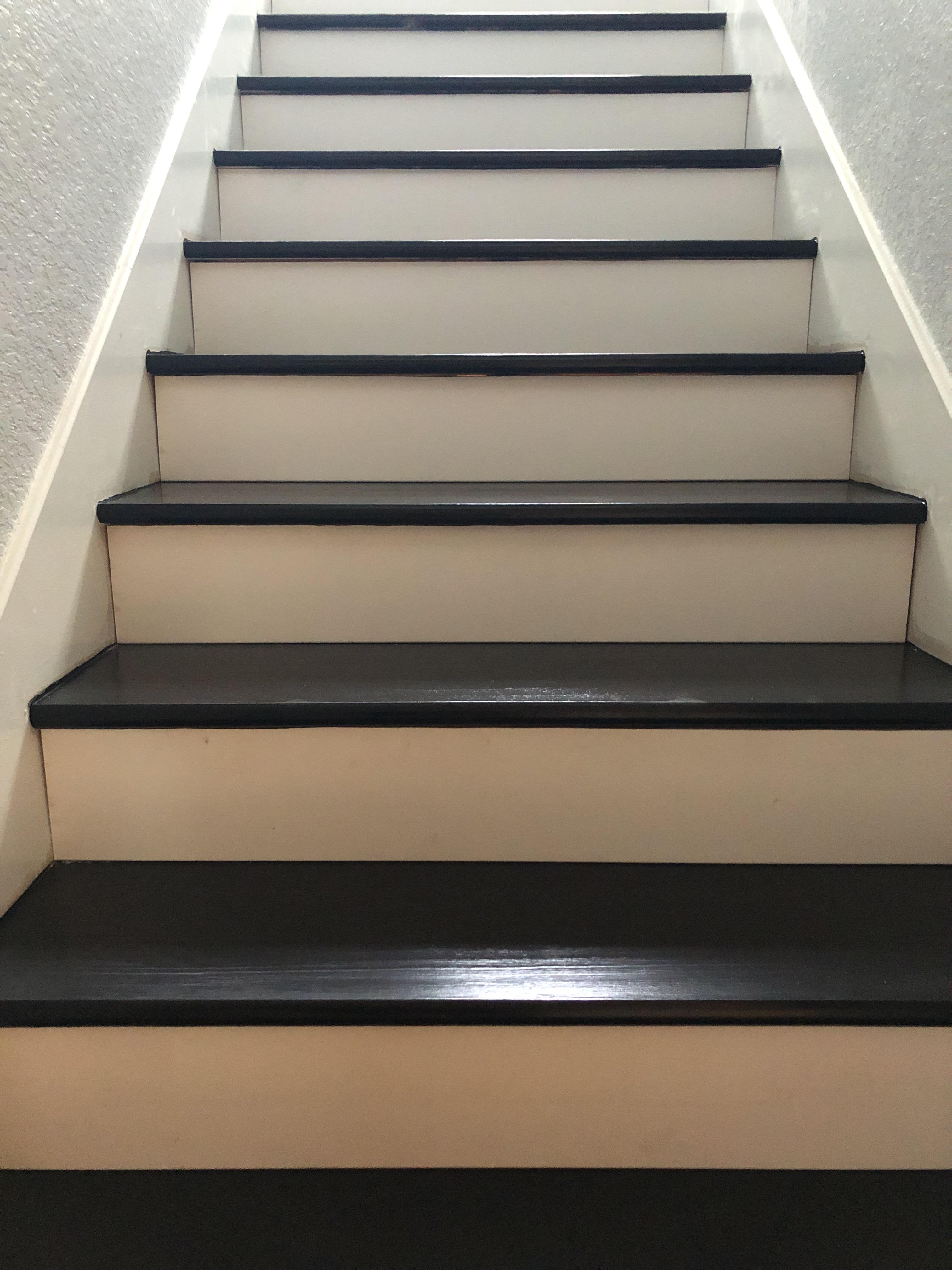 Ice cream sandwich stairs | Scrolller