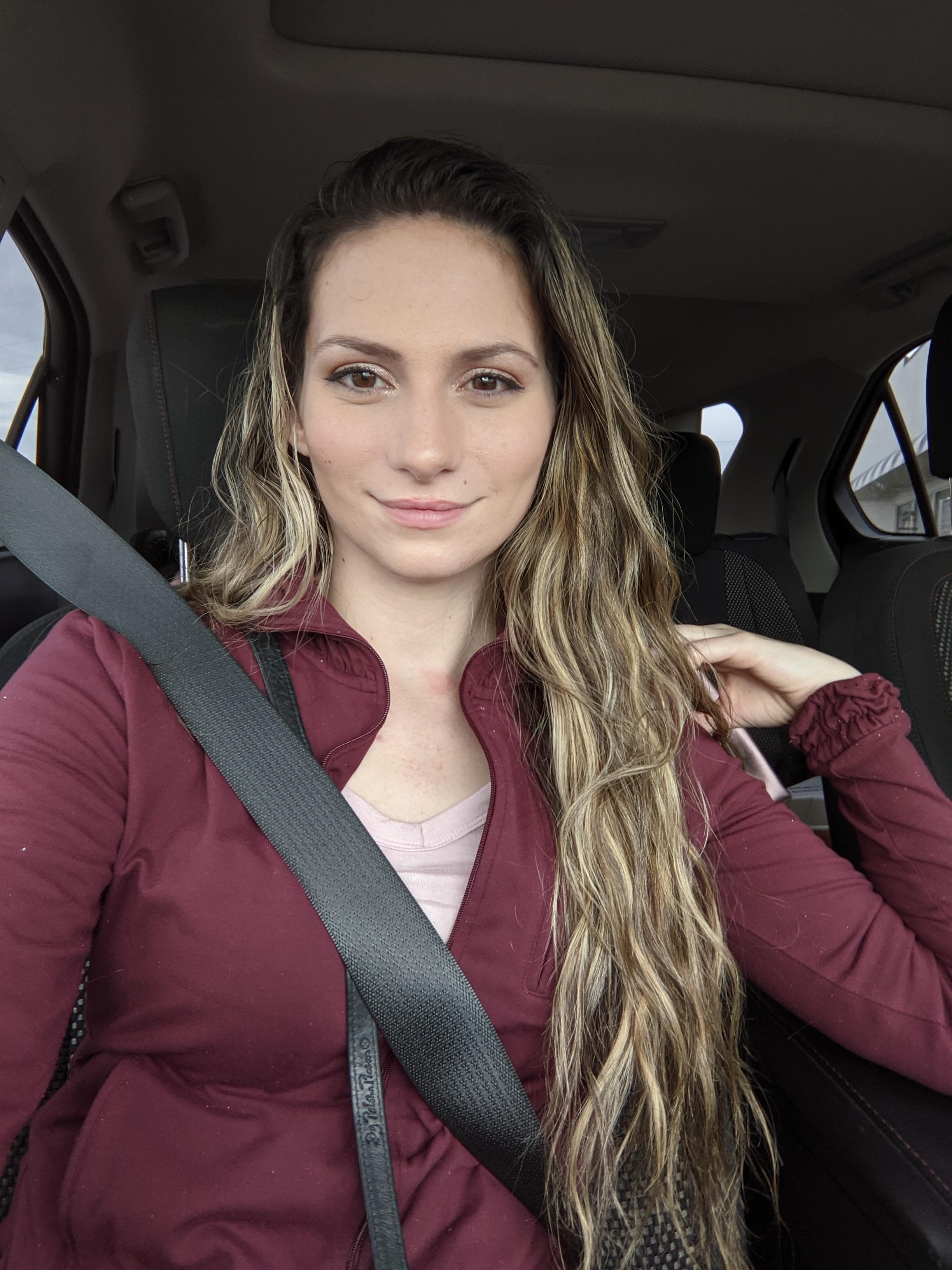 ID picture day! (26F) | Scrolller