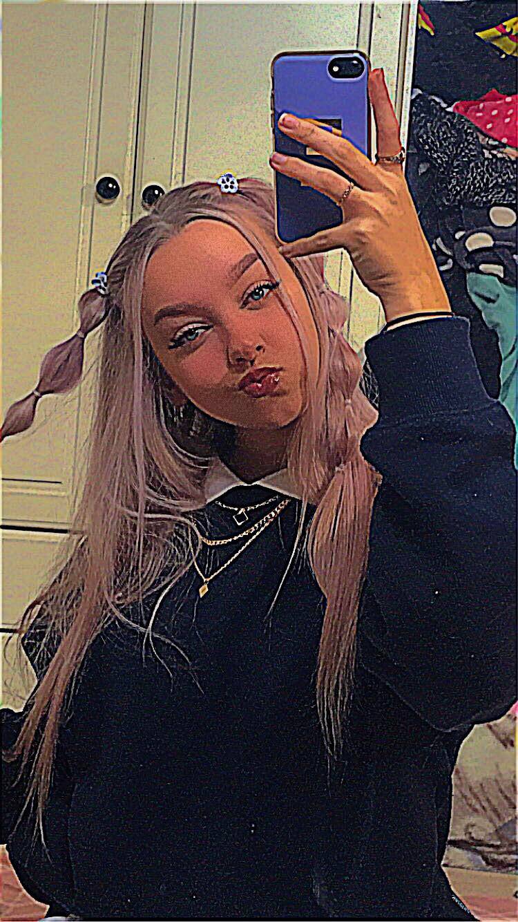 Idk thought my eyes looked cool in this 🤍 | Scrolller Idk thought my eyes looked cool in this 🤍 | Scrolller