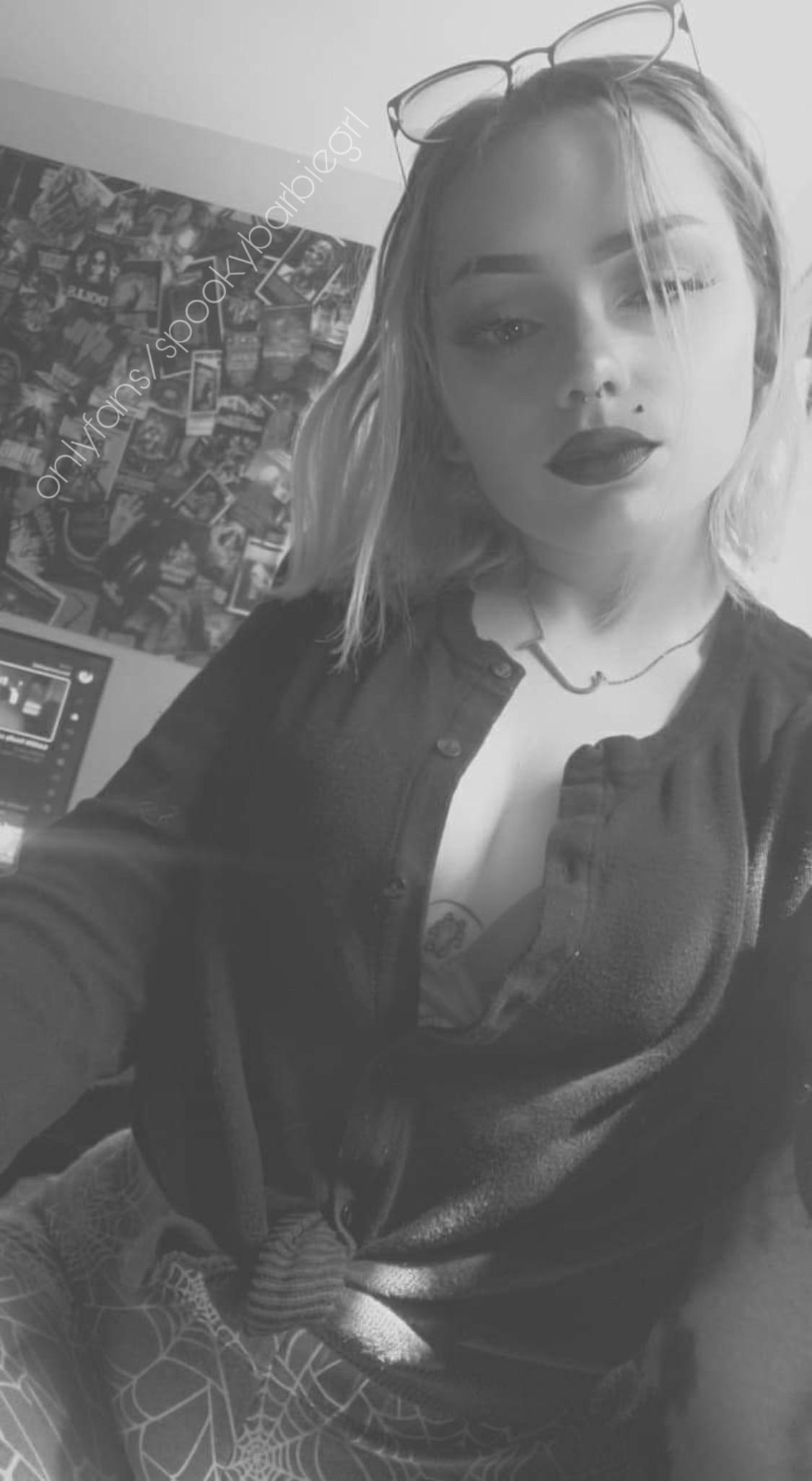 first post show me and my face some love 💕 | Scrolller