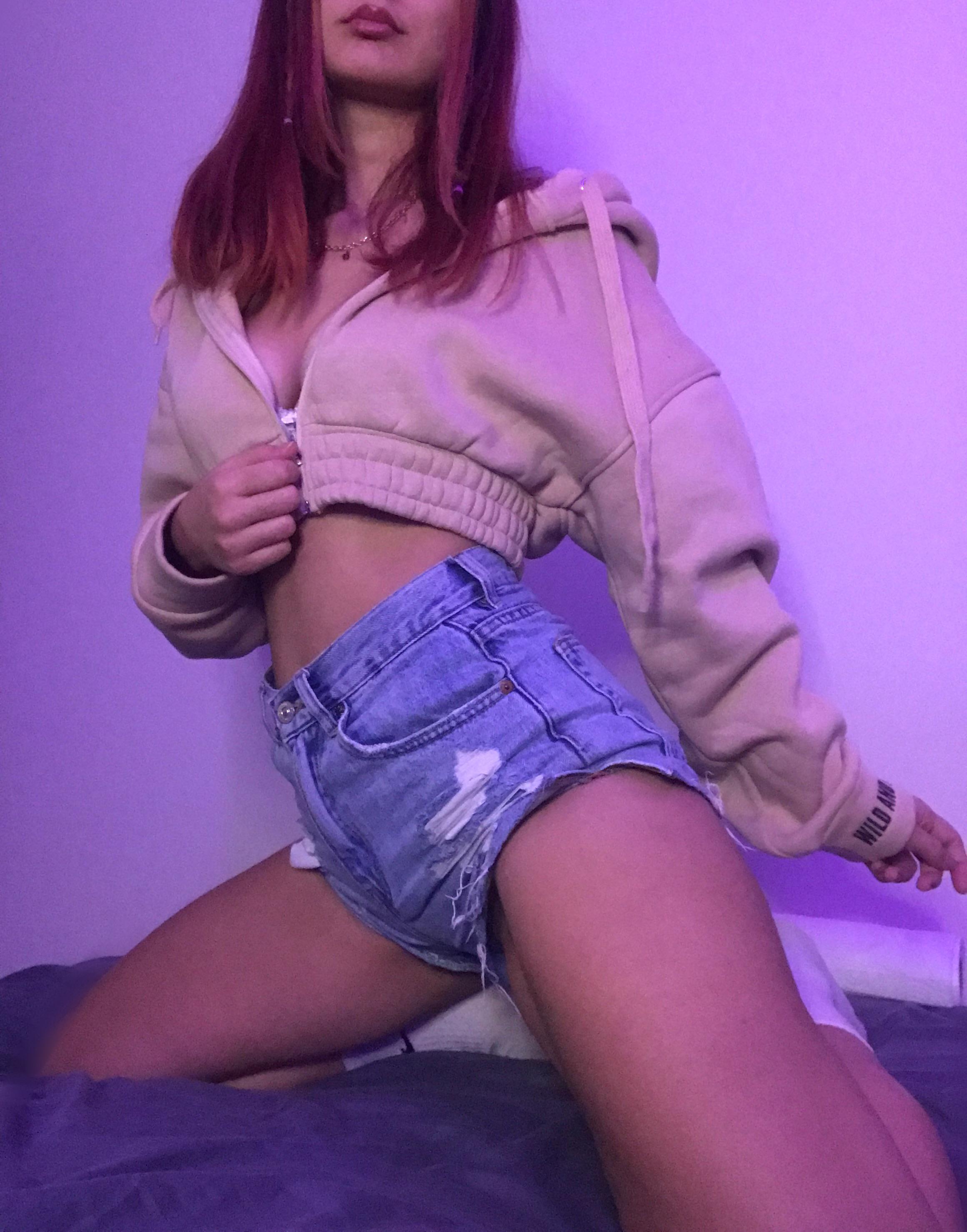 If you like redhead chatty college student, come check out my top 4% OnlyFans for only $6/ month ...
