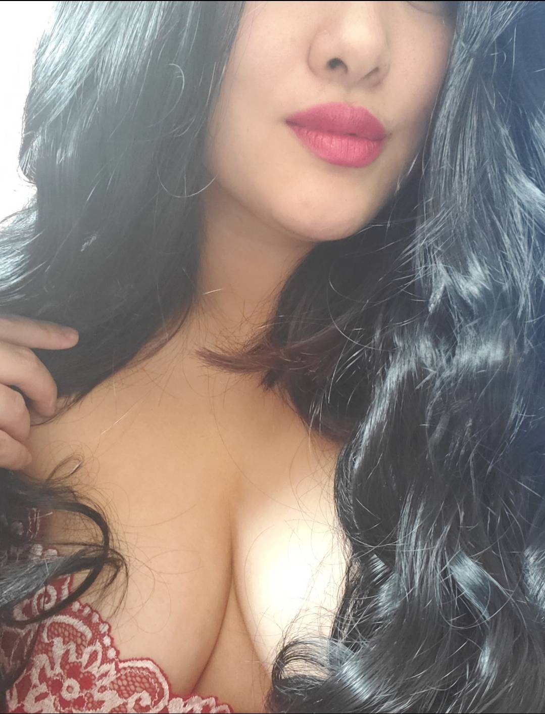 If you really want me...you'll know where to find me. I'll be waiting. 😇💋👅💦 | Scrolller