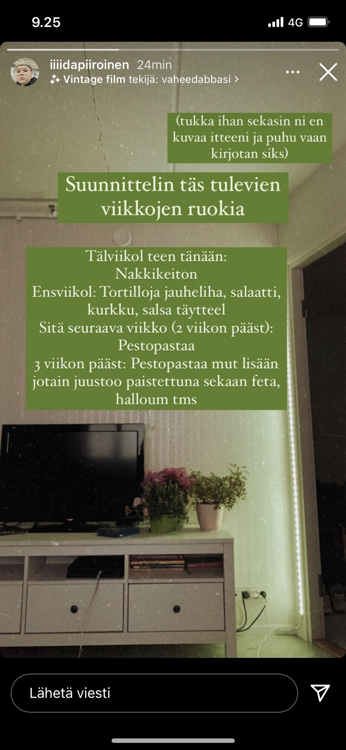 Iida piiroinen | Scrolller