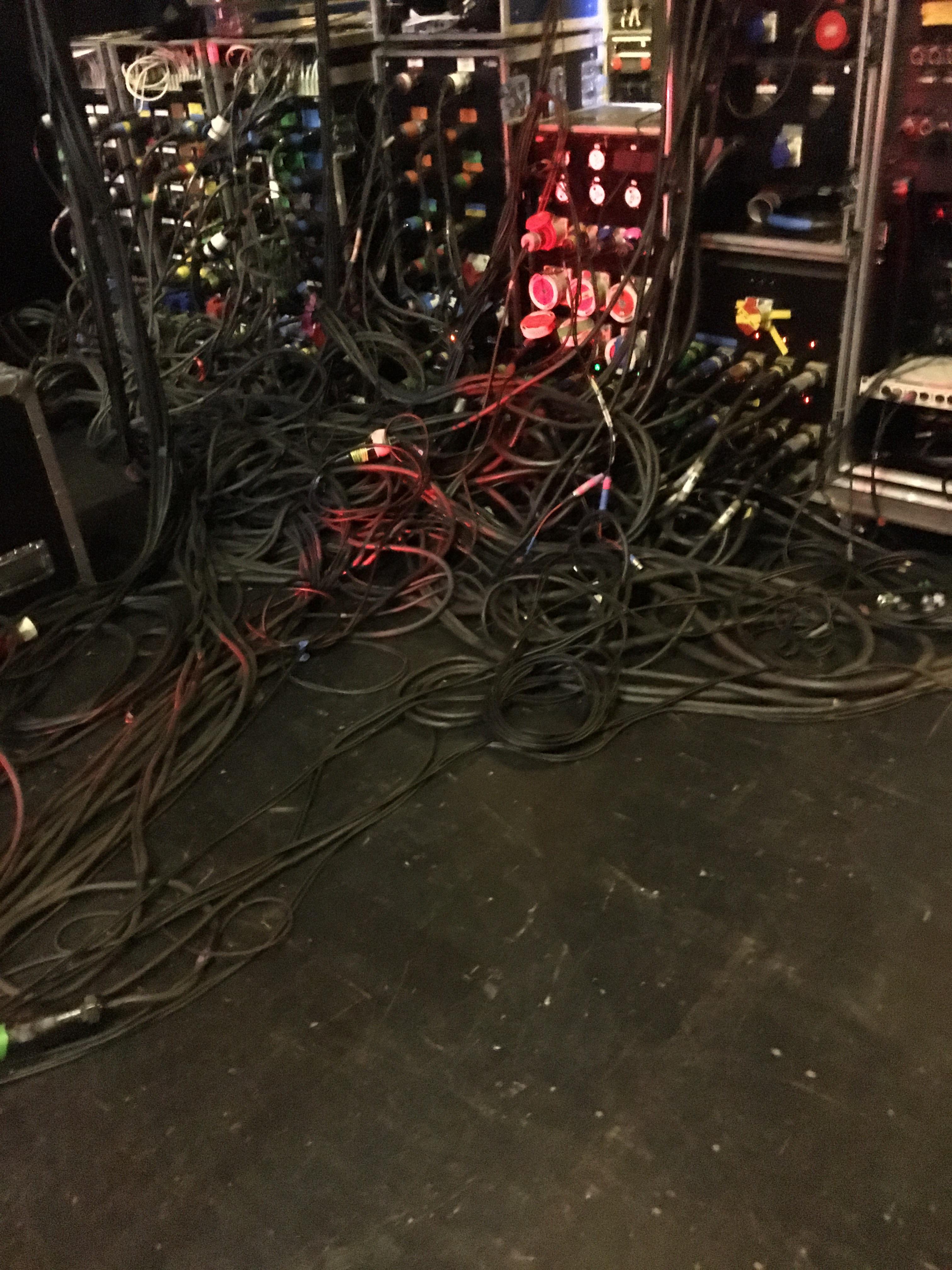 I'm a stage hand and this was my personal trauma | Scrolller